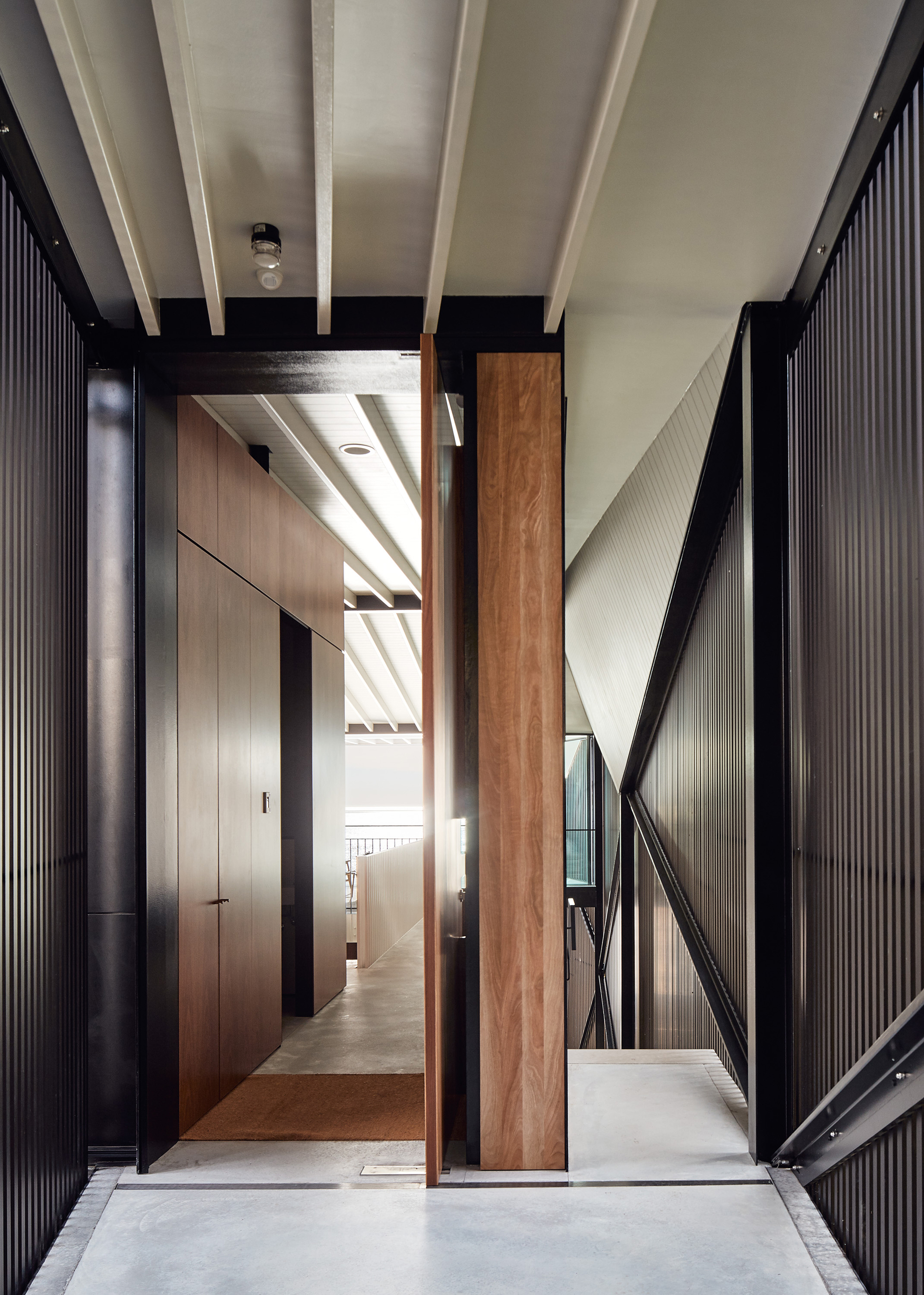Gallery of Coogee House / Chenchow Little - 9