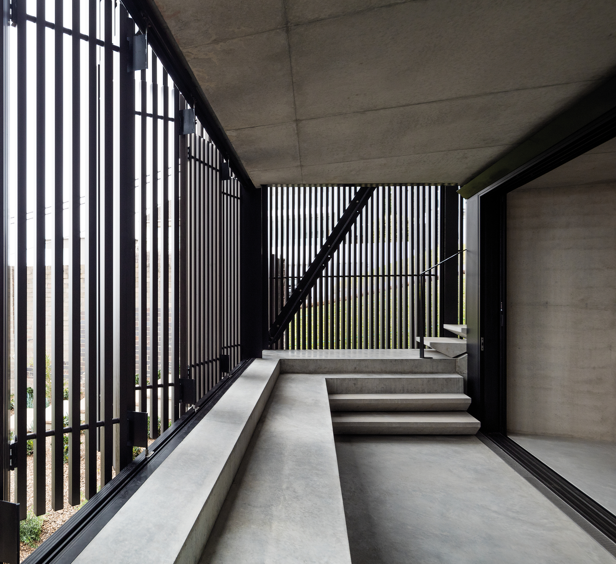 Gallery of Coogee House / Chenchow Little - 3