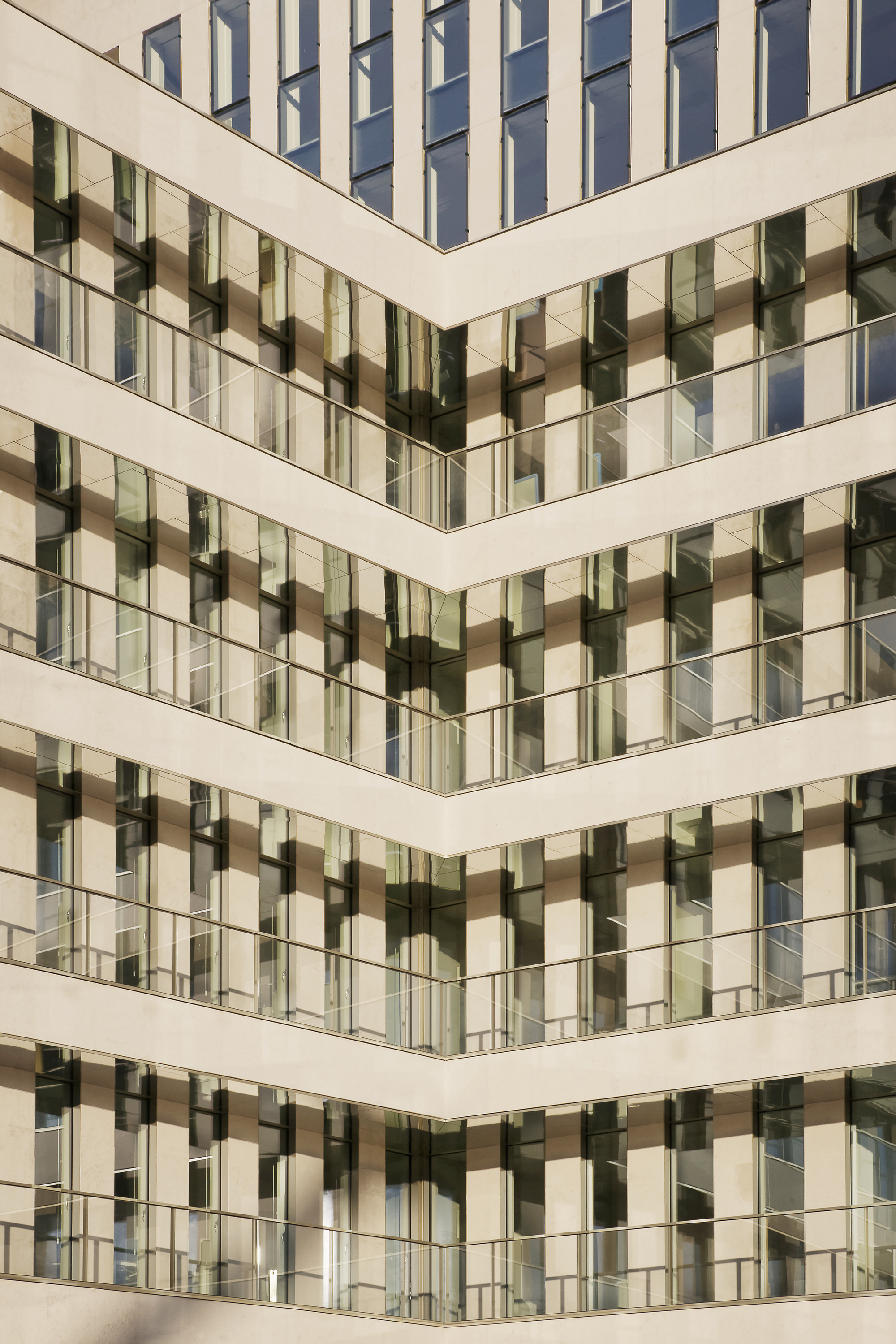 Gallery of Casden Banque Populaire headquarters / COSA Colboc Sachet ...