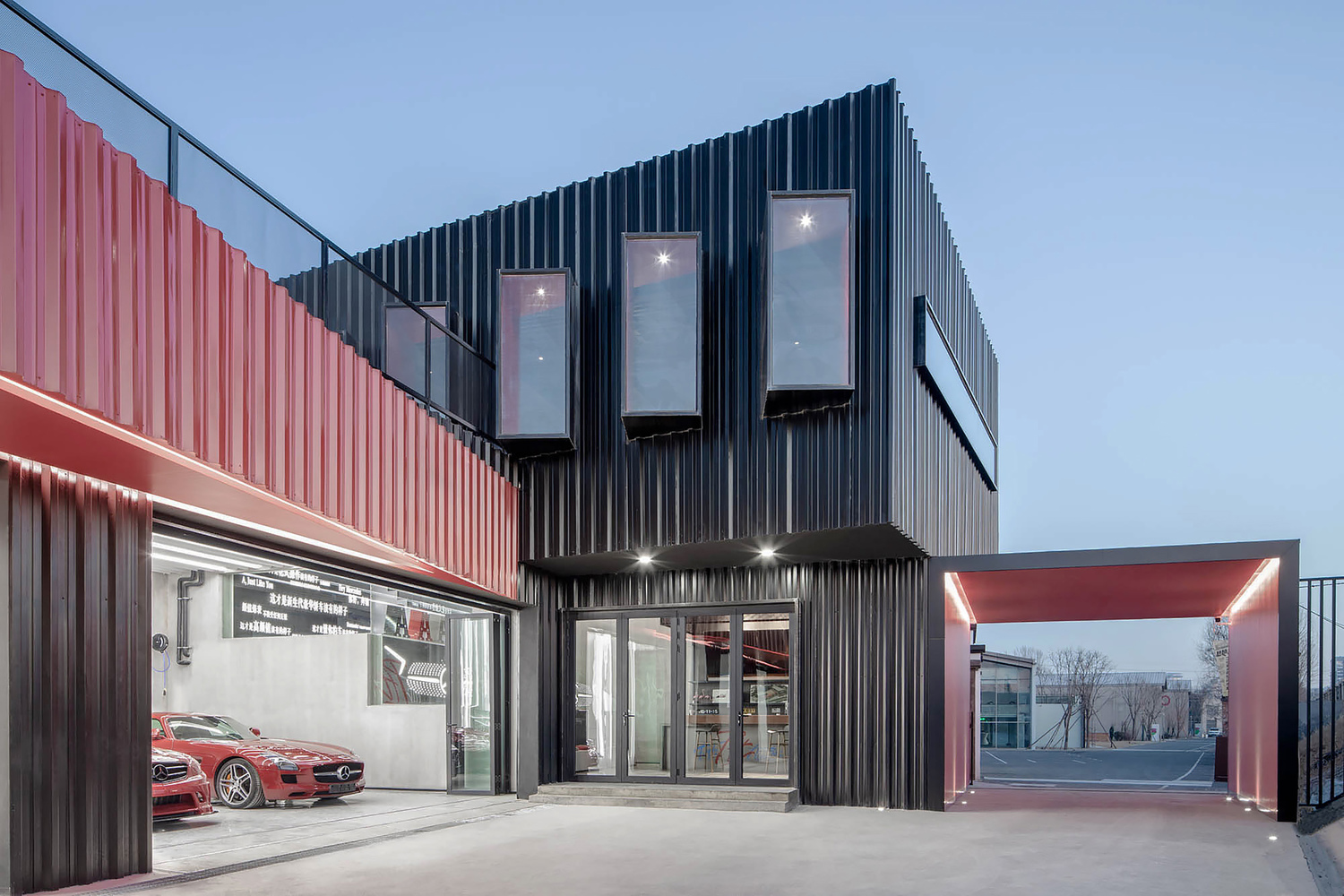 Gallery of The Pit House / bUd studio - 10
