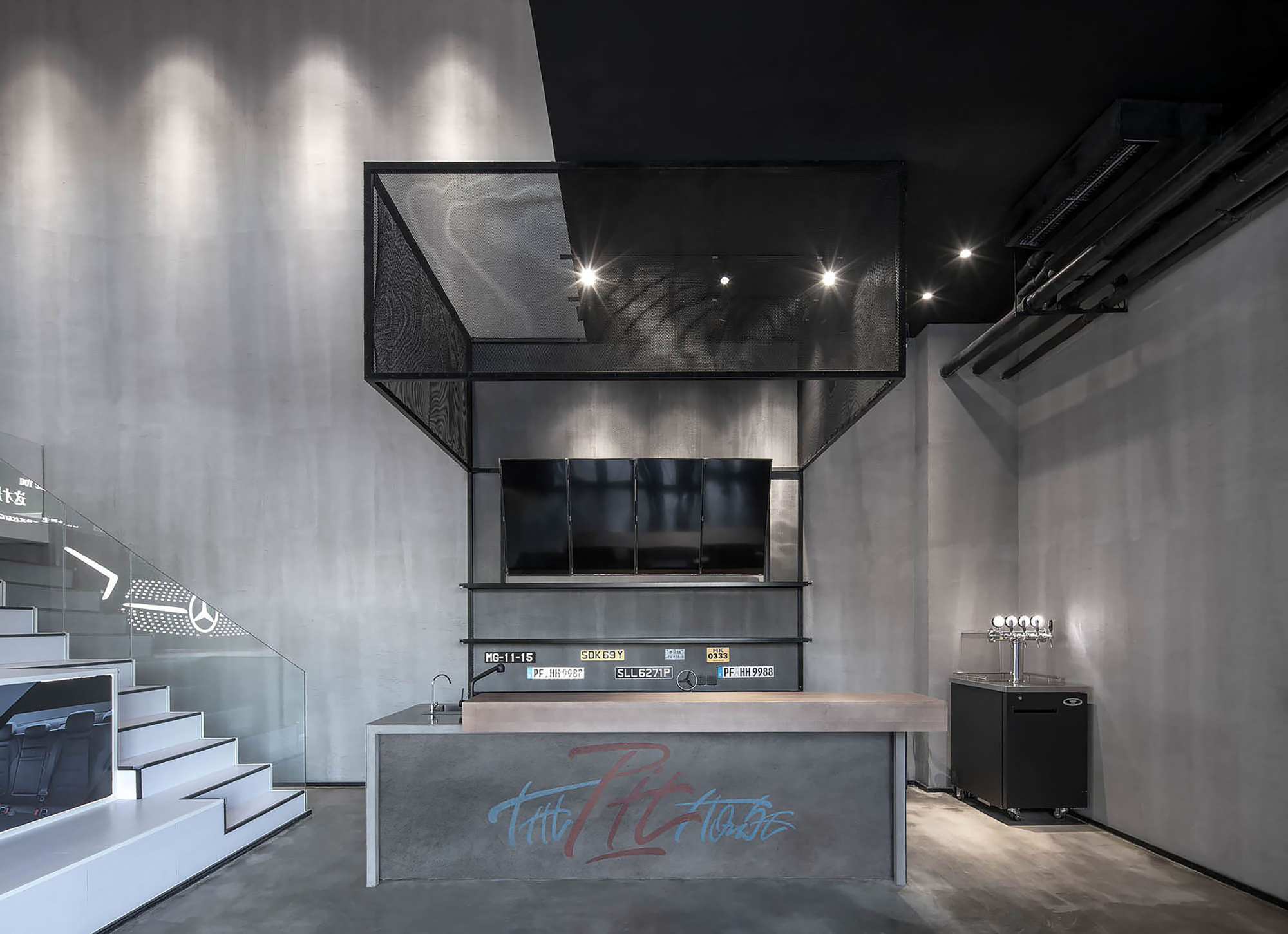 Gallery of The Pit House / bUd studio - 17