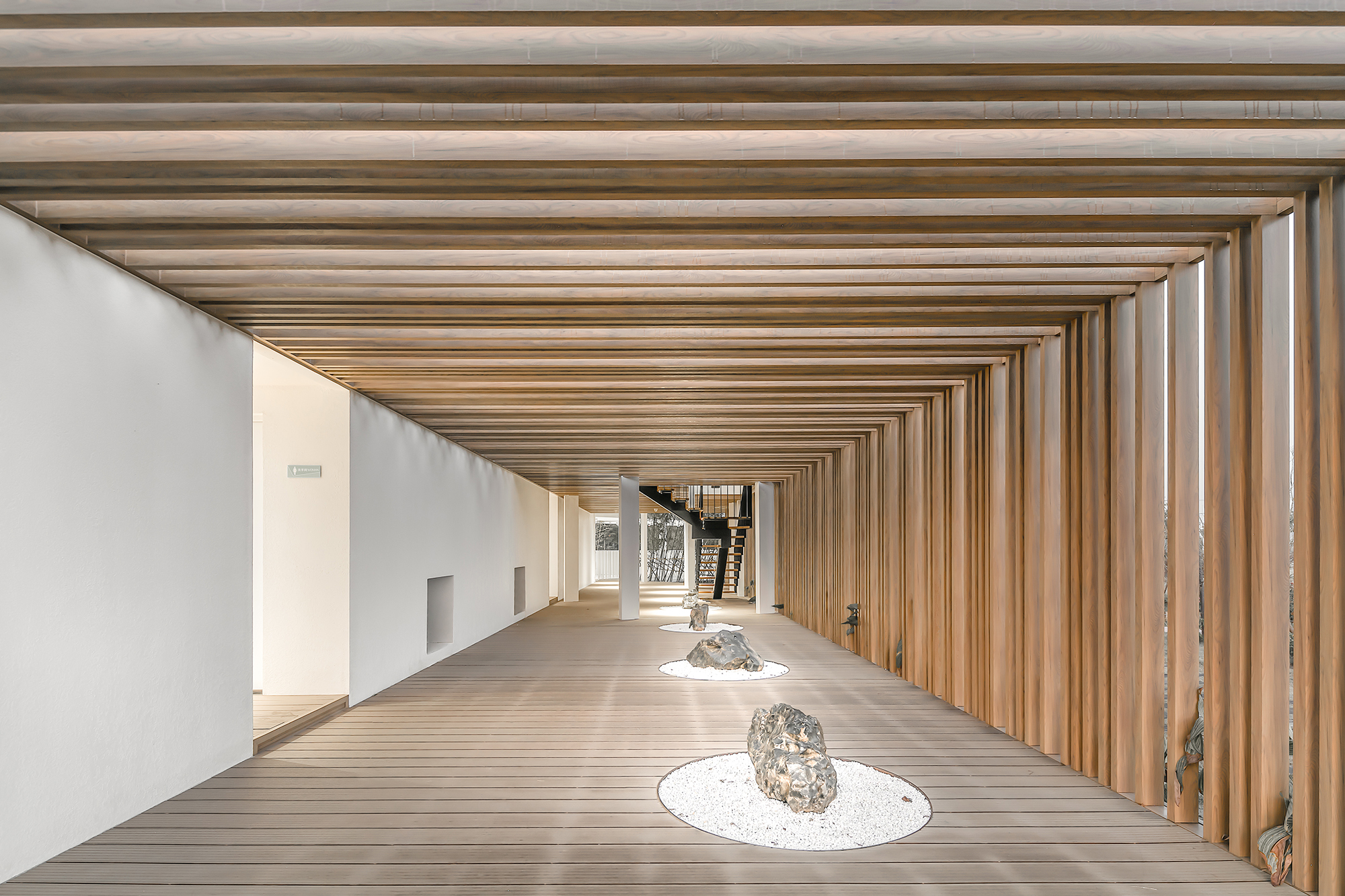 Gallery of Staggered Spaces / Yiduan Shanghai Interior Design - 19