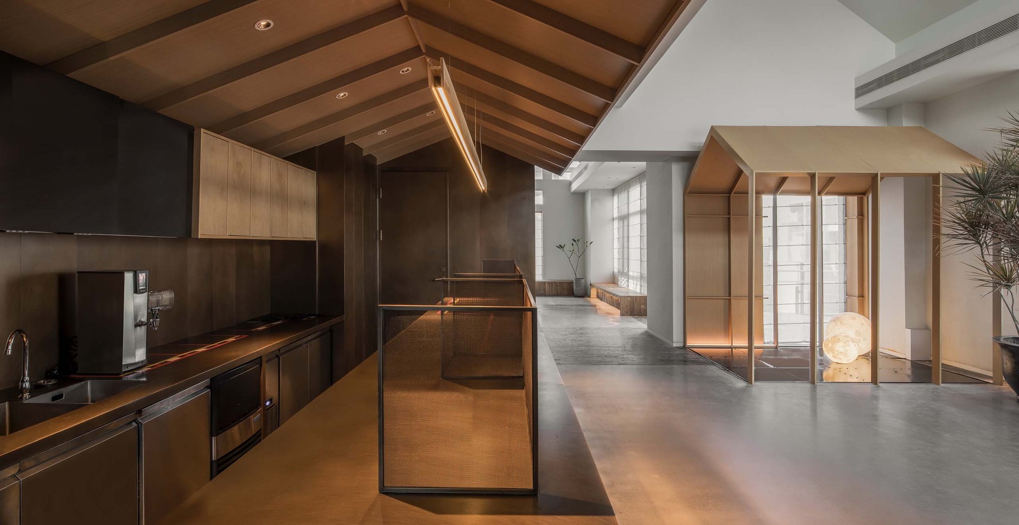 Gallery of Goose Hut / GOLUCCI INTERIOR ARCHITECTS - 10
