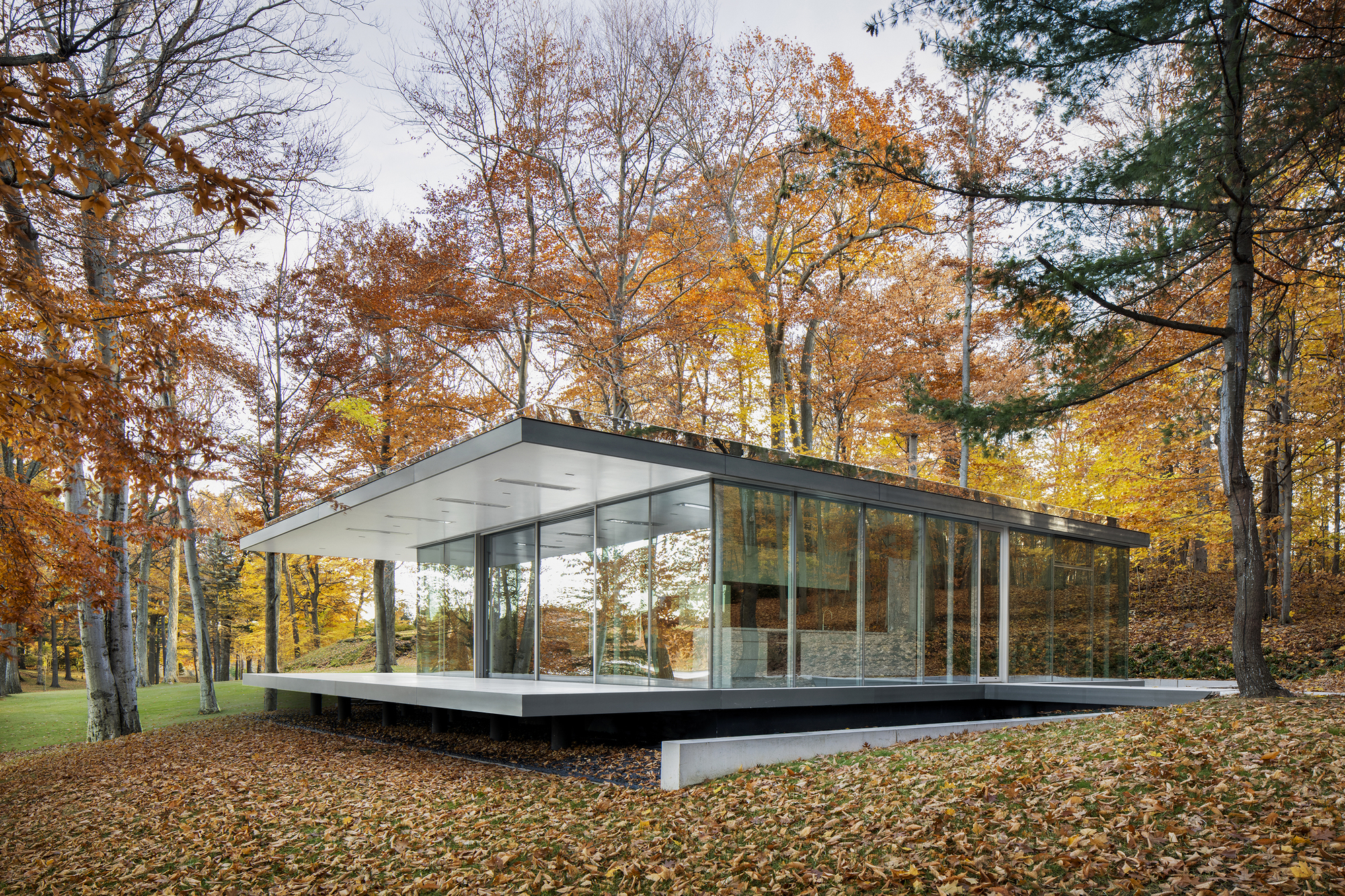 Gallery of Pavillon du Lac / Daoust Lestage - 9