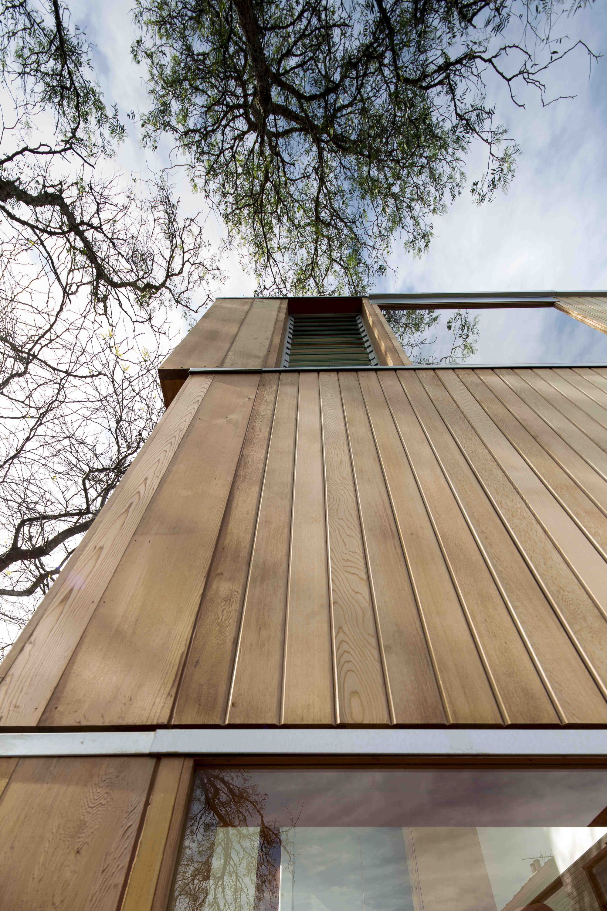 Gallery of 3x2≠3+3 House / panovscott - 13