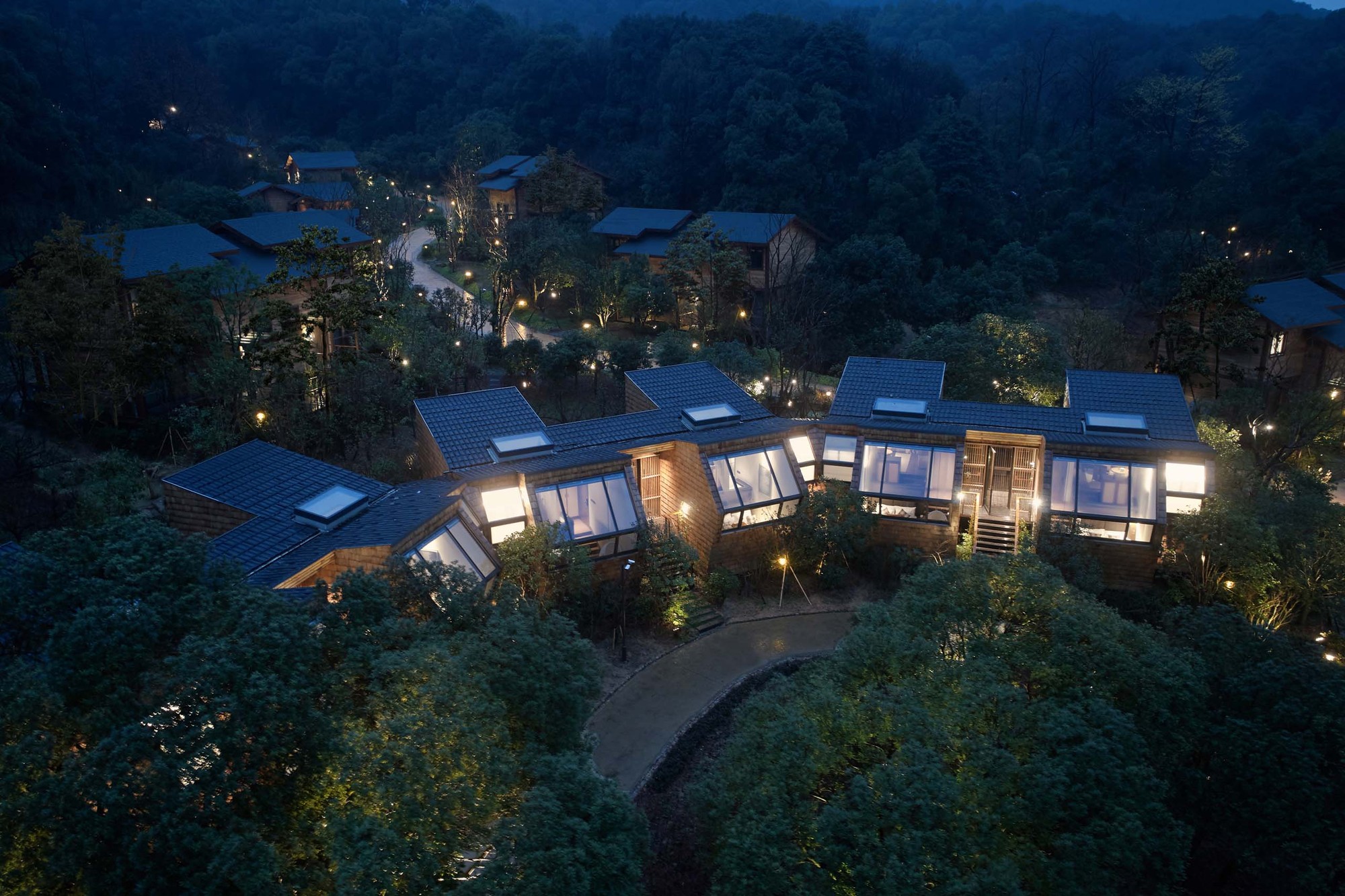 Gallery of Hangzhou Senbo Resort 'Park-Star Cube' / The Design ...