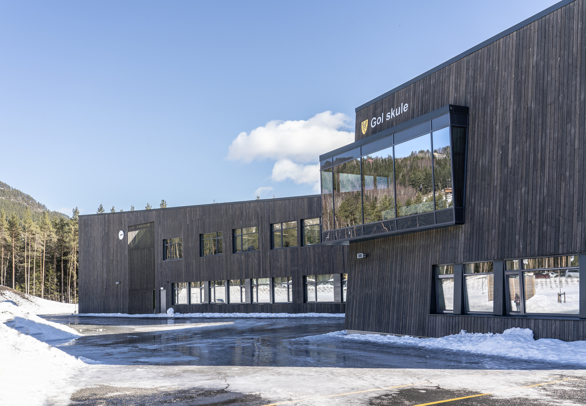 Gallery of Gol Skule / Vis-á-Vis Architects - 11
