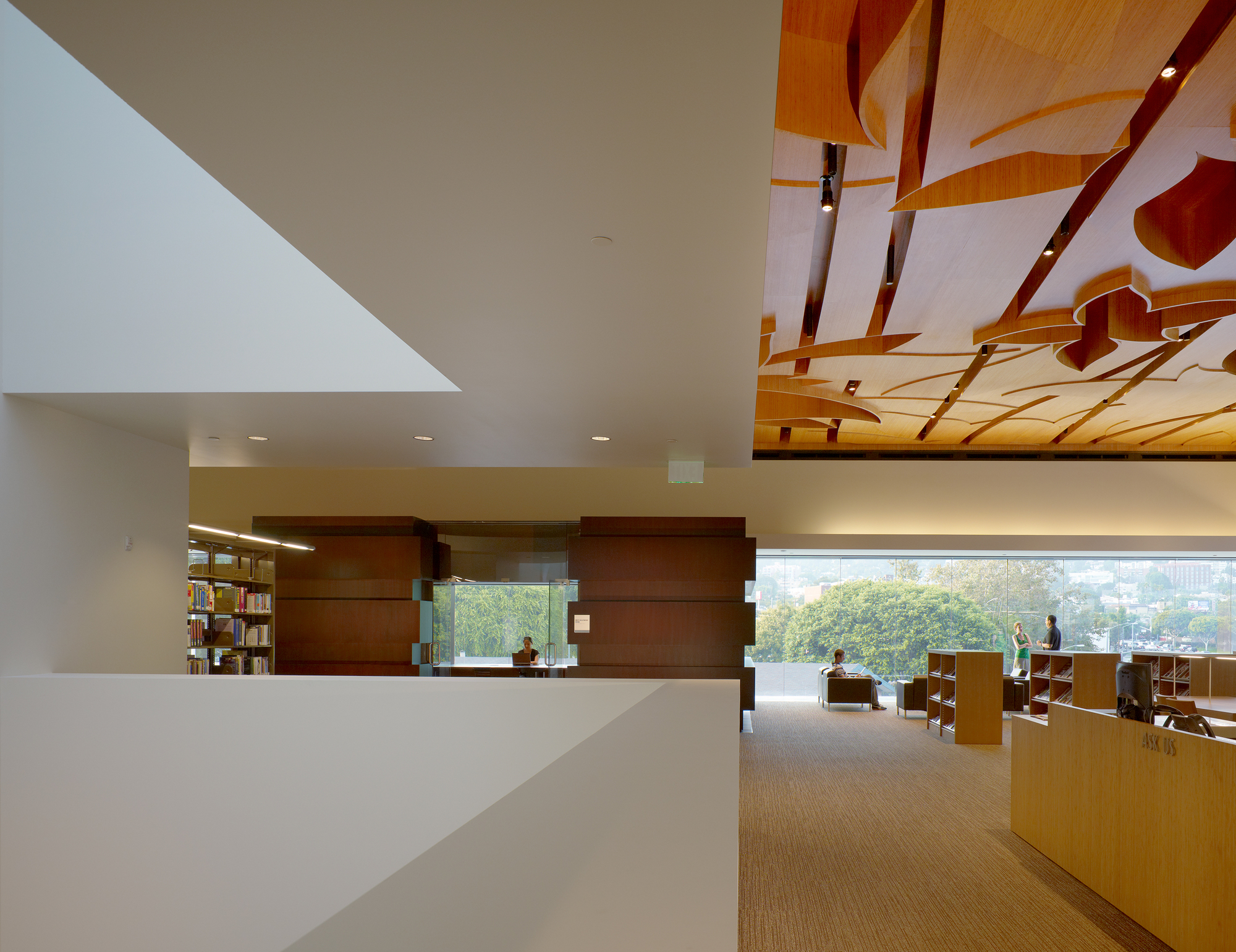 Gallery of West Hollywood Library / Johnson Favaro - 16