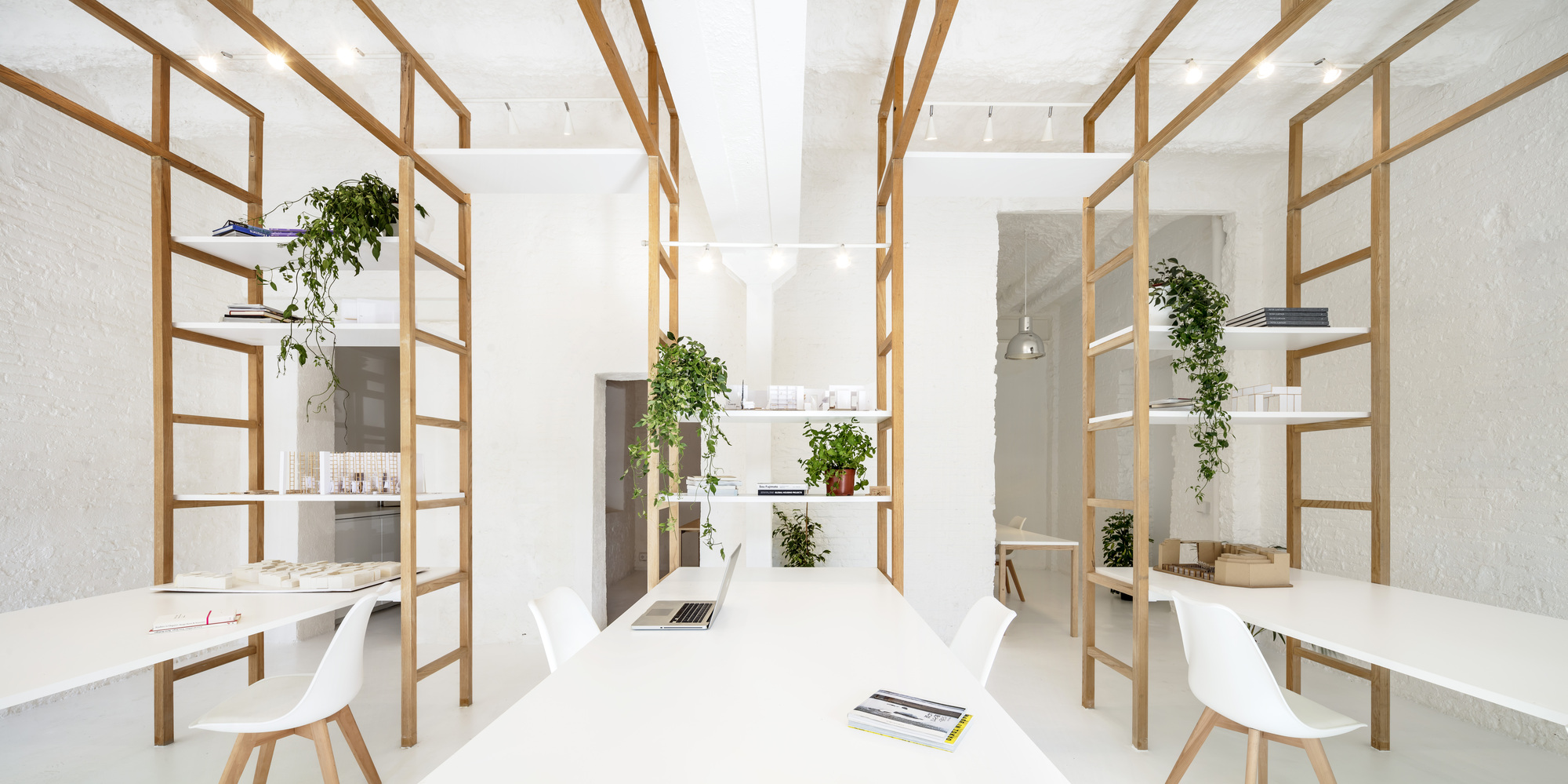 Gallery of Office of Multidisciplinary Design / Roman Izquierdo ...