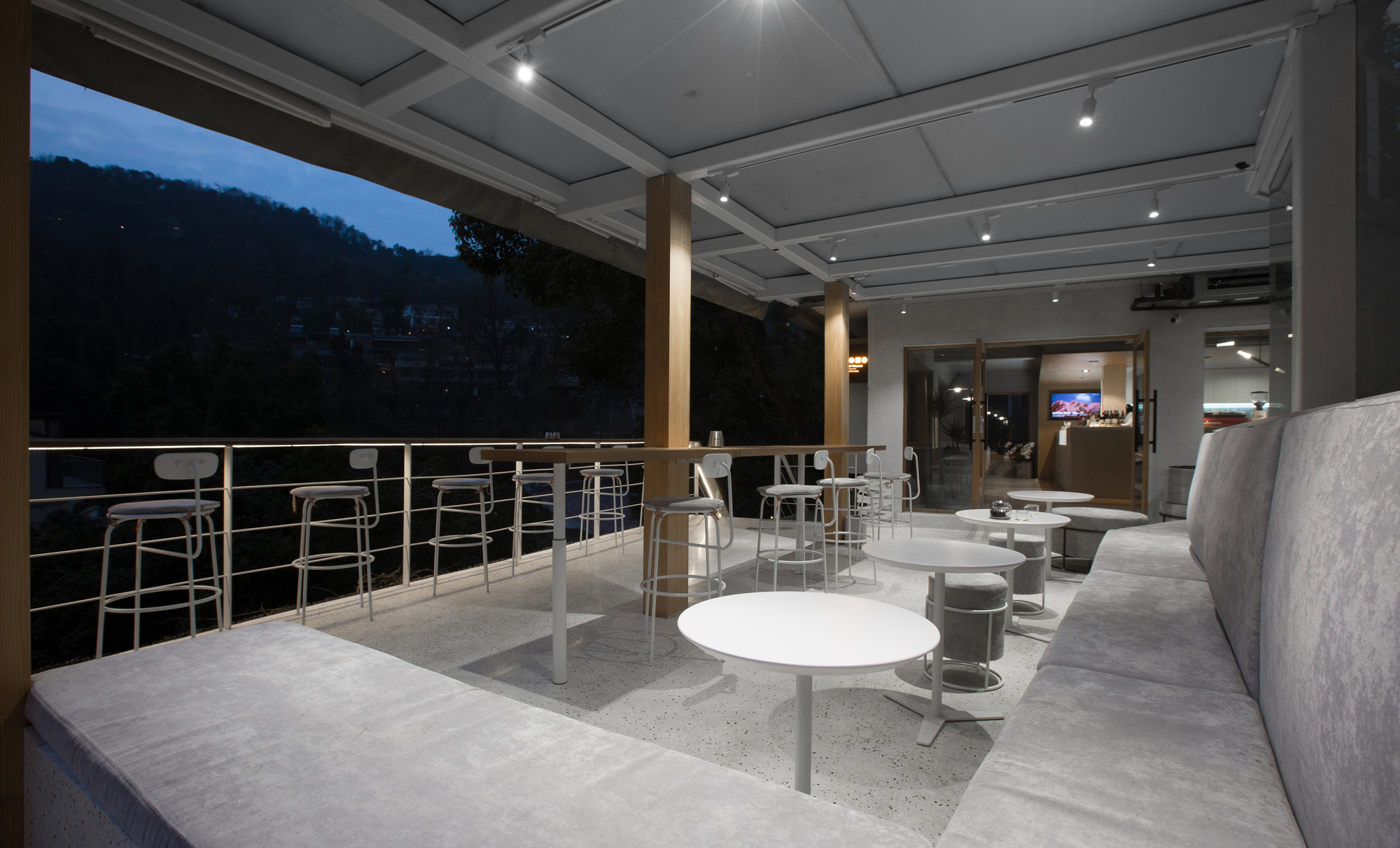 Gallery of A. Mono / officePROJECT - 5