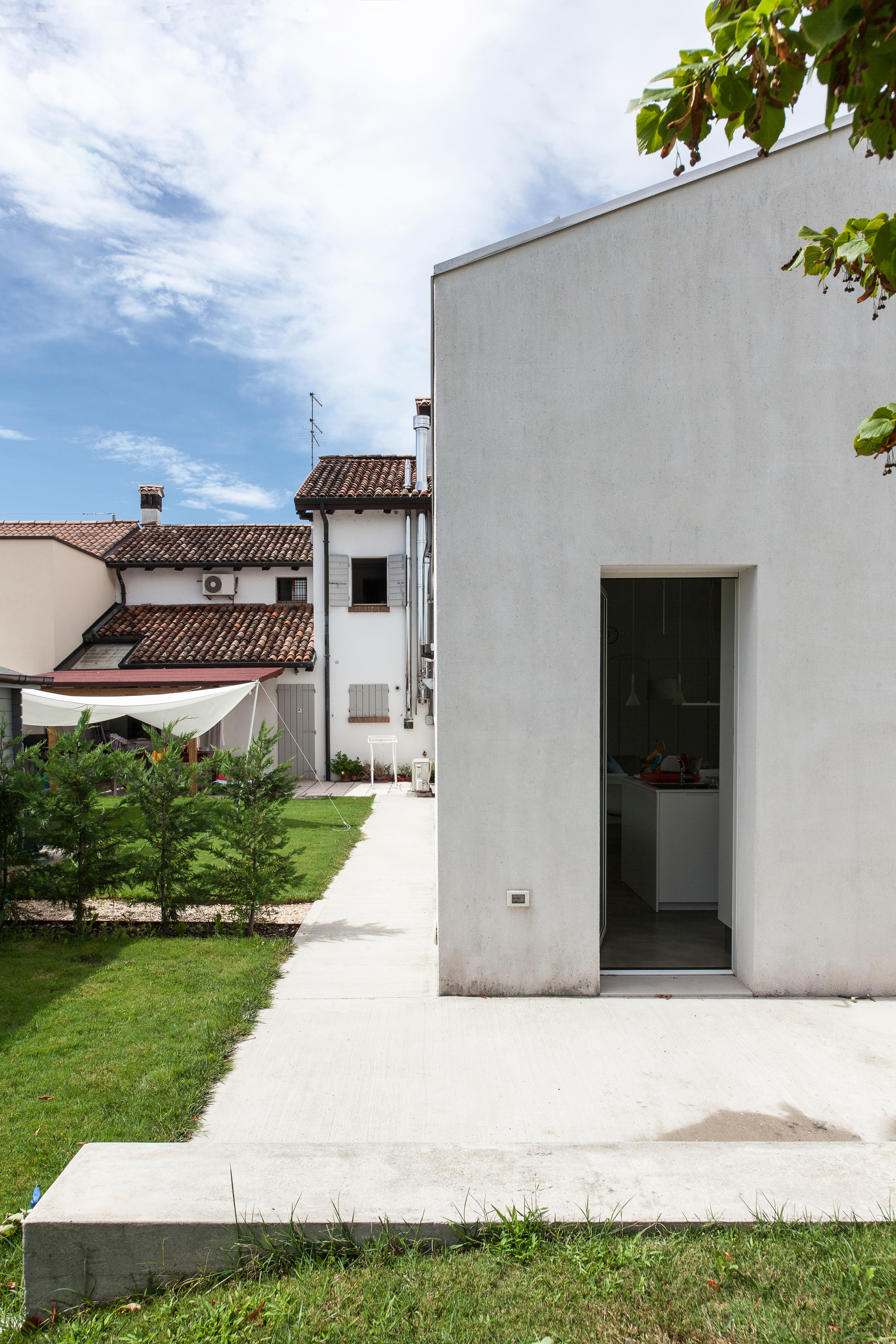 Gallery of DOMUS BM House / Vittorio Massimo Architetto - 17
