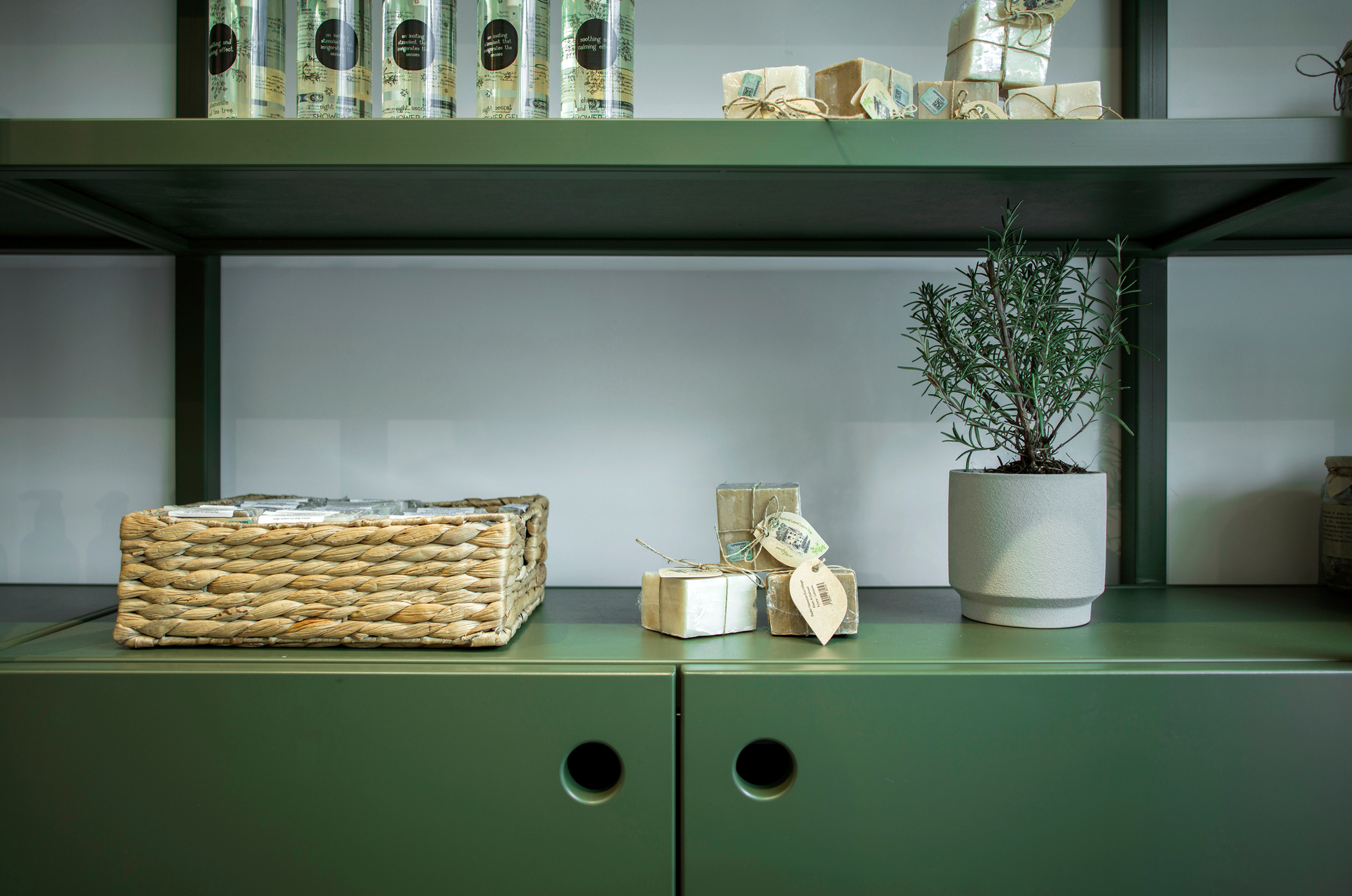 Gallery of HASH Skincare Shop / BARDI studio - 7