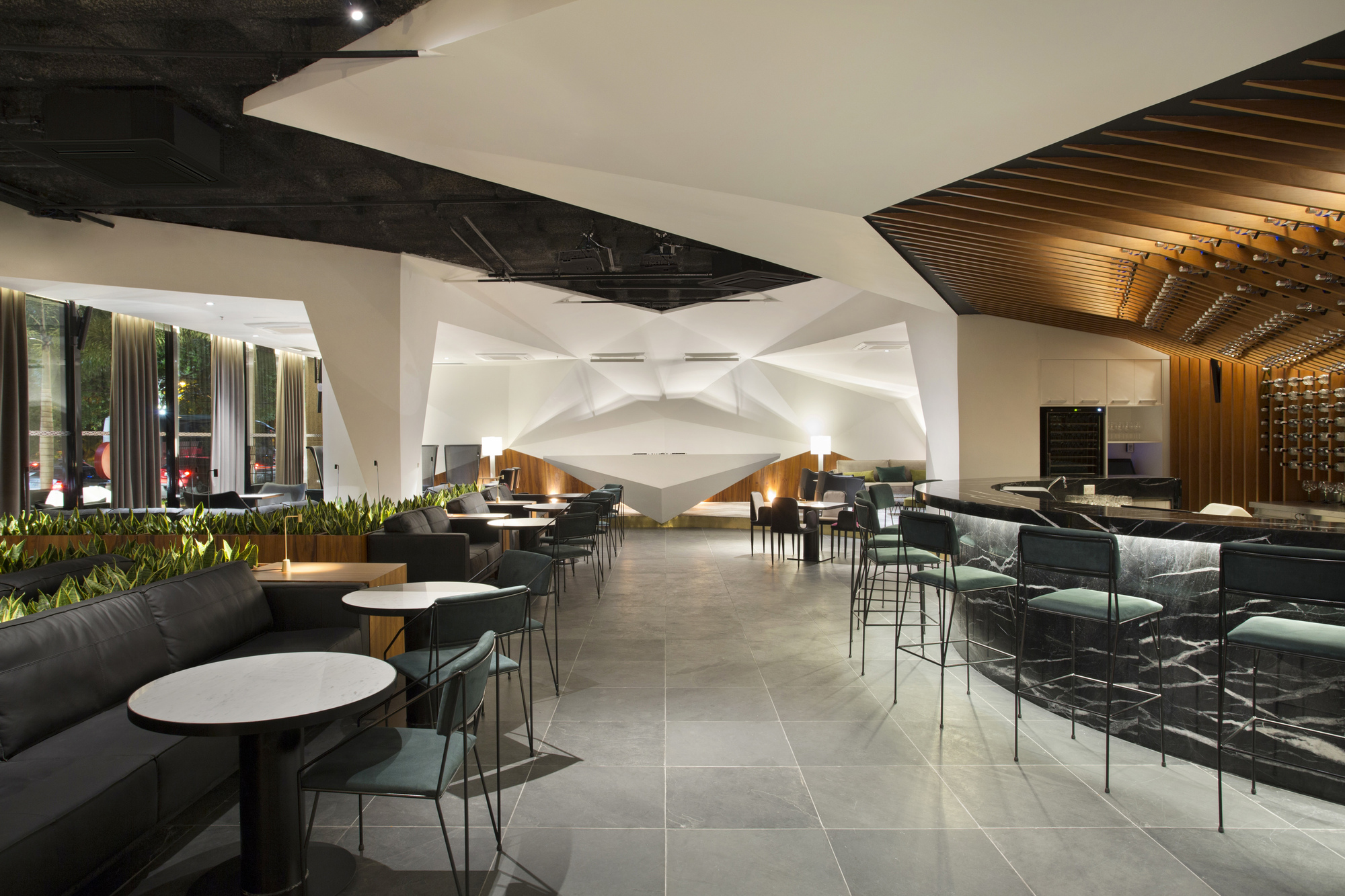 Galeria de Standard Dining Club / Studio Otto Felix - 5