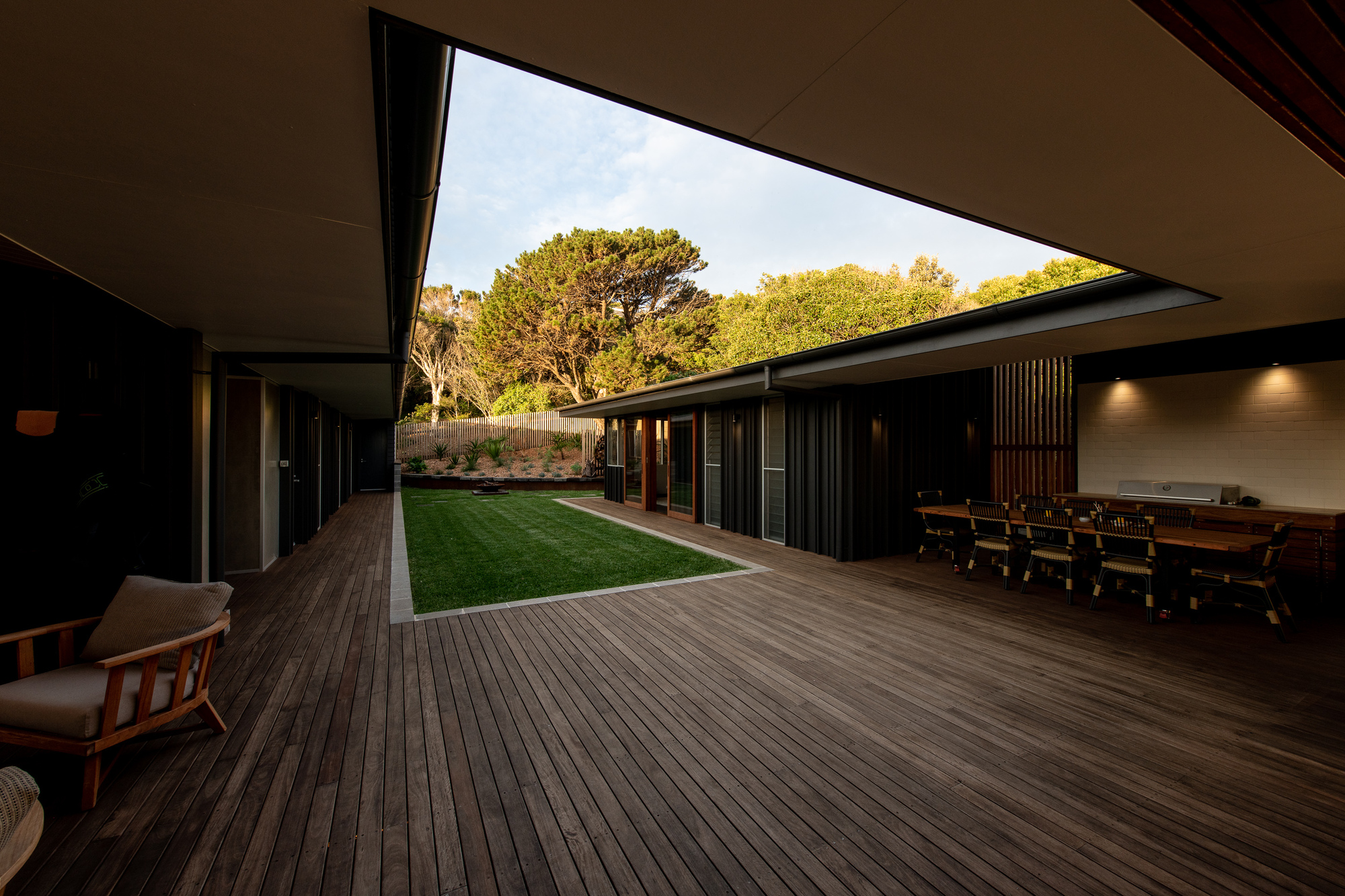 Gallery of Gerroa House / Bourne Blue Architecture - 12