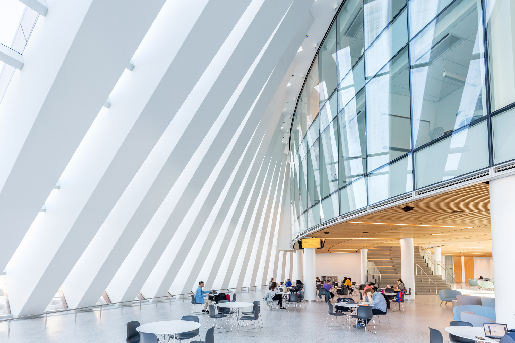 Gallery of Isenberg School Of Management Business Innovation Hub / BIG - 10