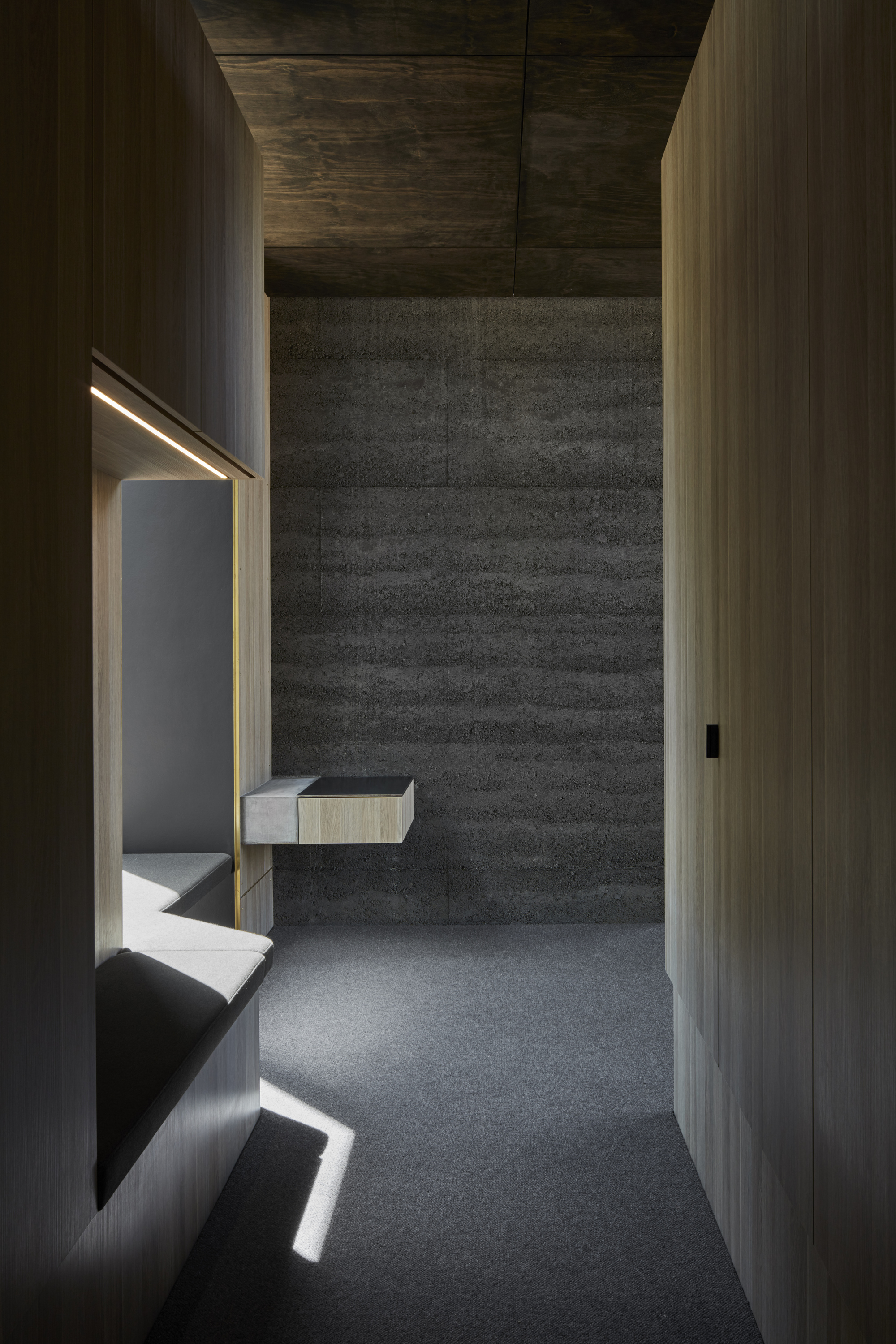 Gallery of Pavilion Between Trees / Branch Studio Architects - 7