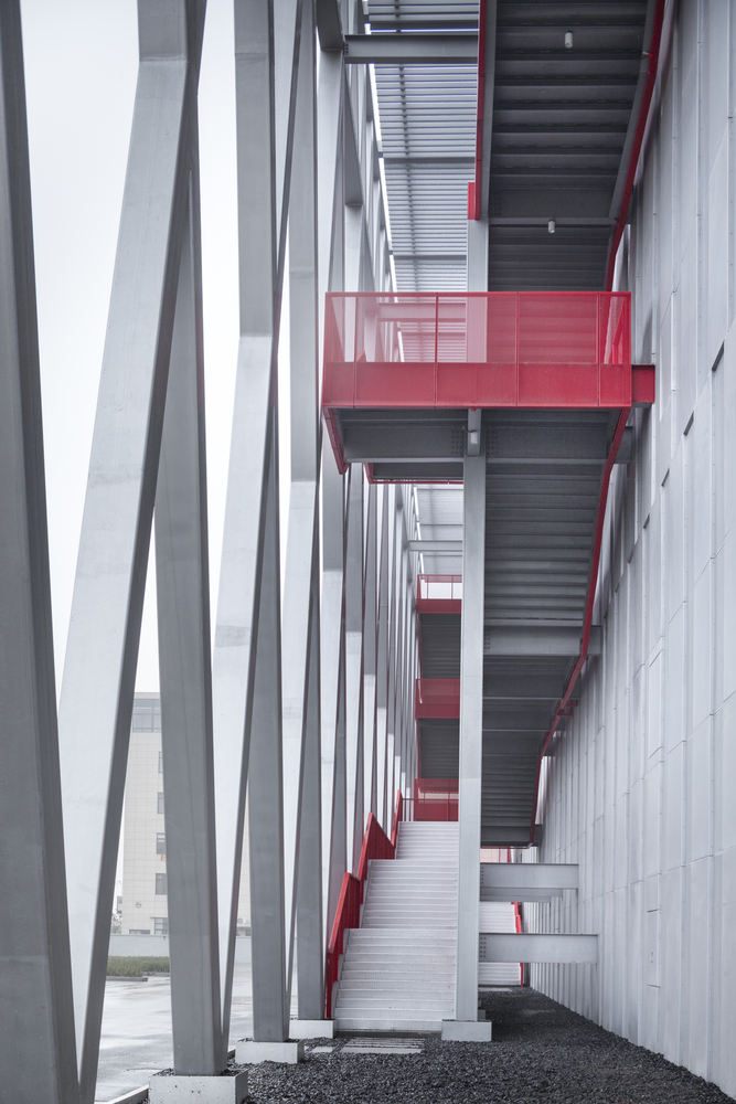 Gallery of FUTURE STITCH Smart Factory / AZL Architects - 4