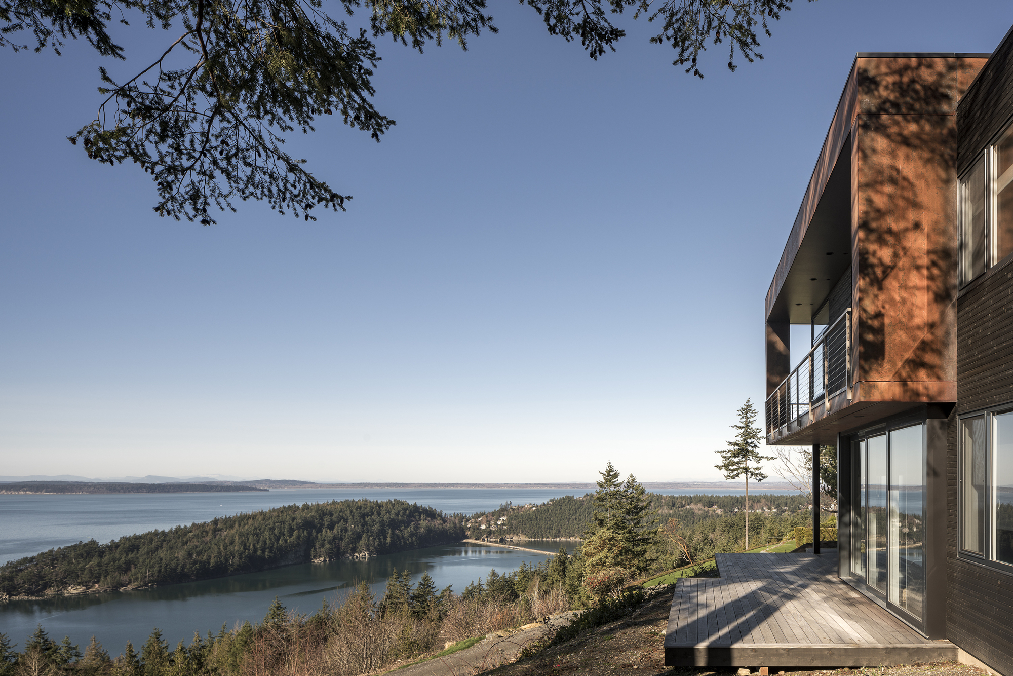 Gallery of House on the Cove / Stephenson Design Collective - 23