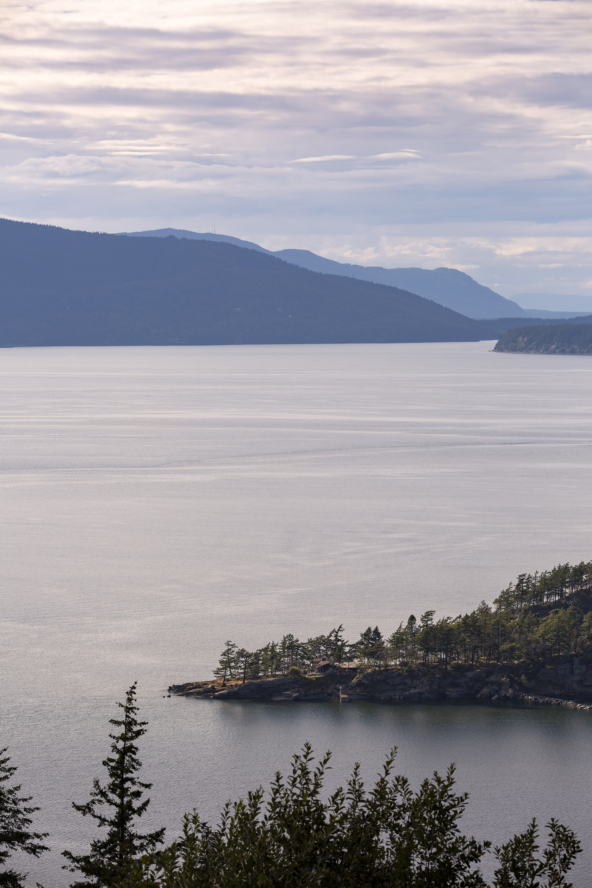 Gallery of House on the Cove / Stephenson Design Collective - 6