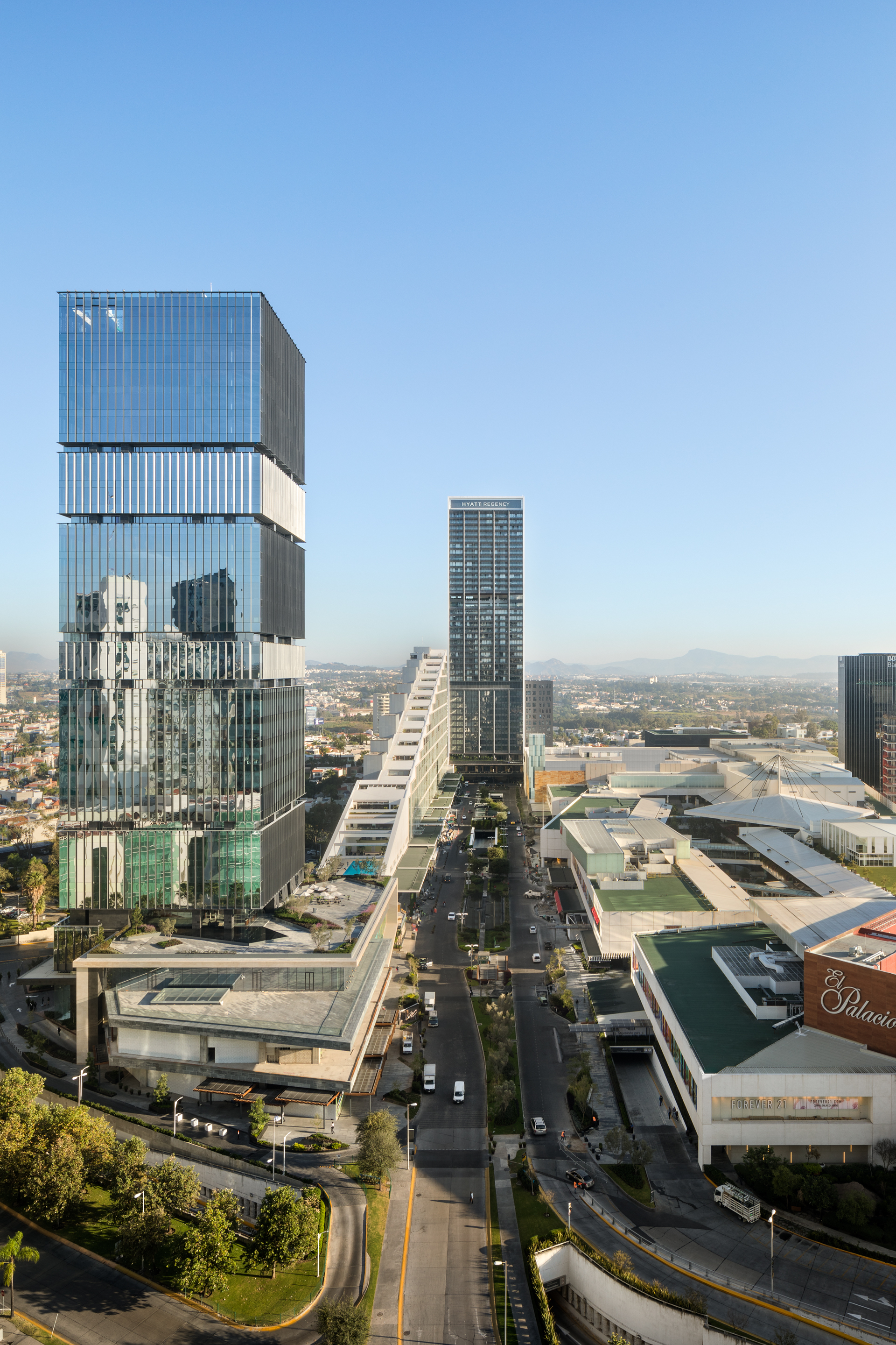 Gallery of Andares Corporate / Sordo Madaleno Arquitectos - 17