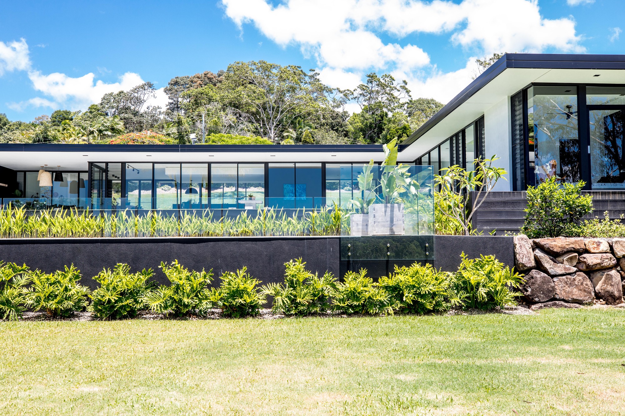 Gallery of The Doonan Glasshouse / Sarah Waller Design - 6