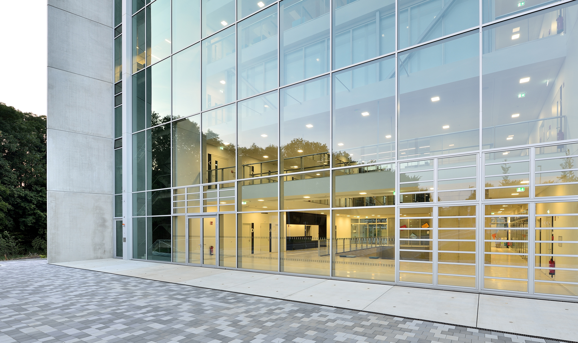 Galería de CT² Centro de Enseñanza y Formación / slapa oberholz ...