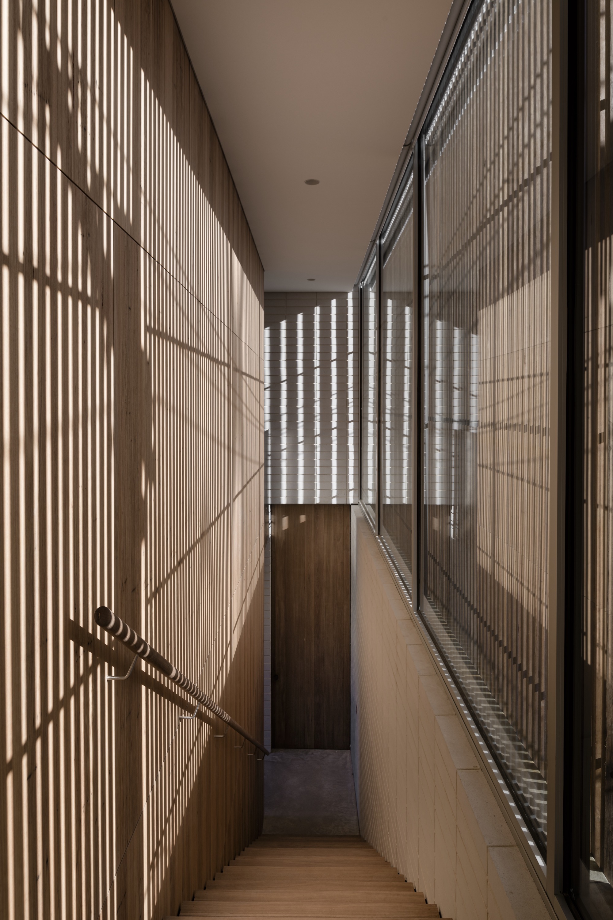 Gallery of Edsall Street House / RITZ&GHOUGASSIAN - 12