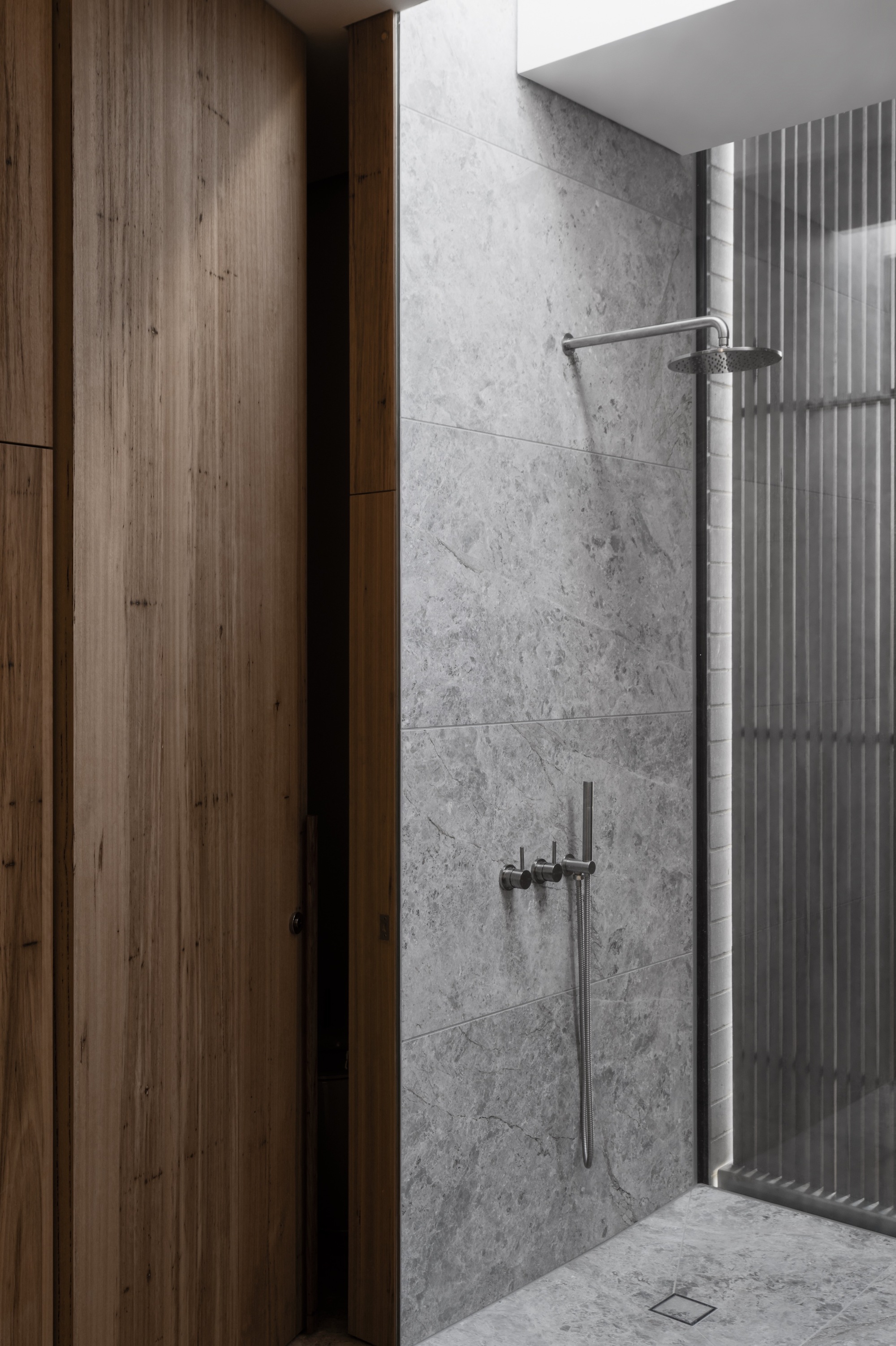 Gallery of Edsall Street House / RITZ&GHOUGASSIAN - 19