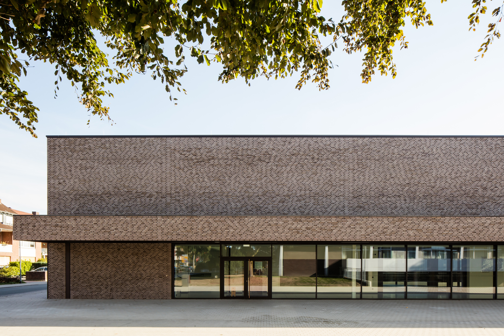 Science Center for the Augustinianum Secondary School / Bez+Kock ...