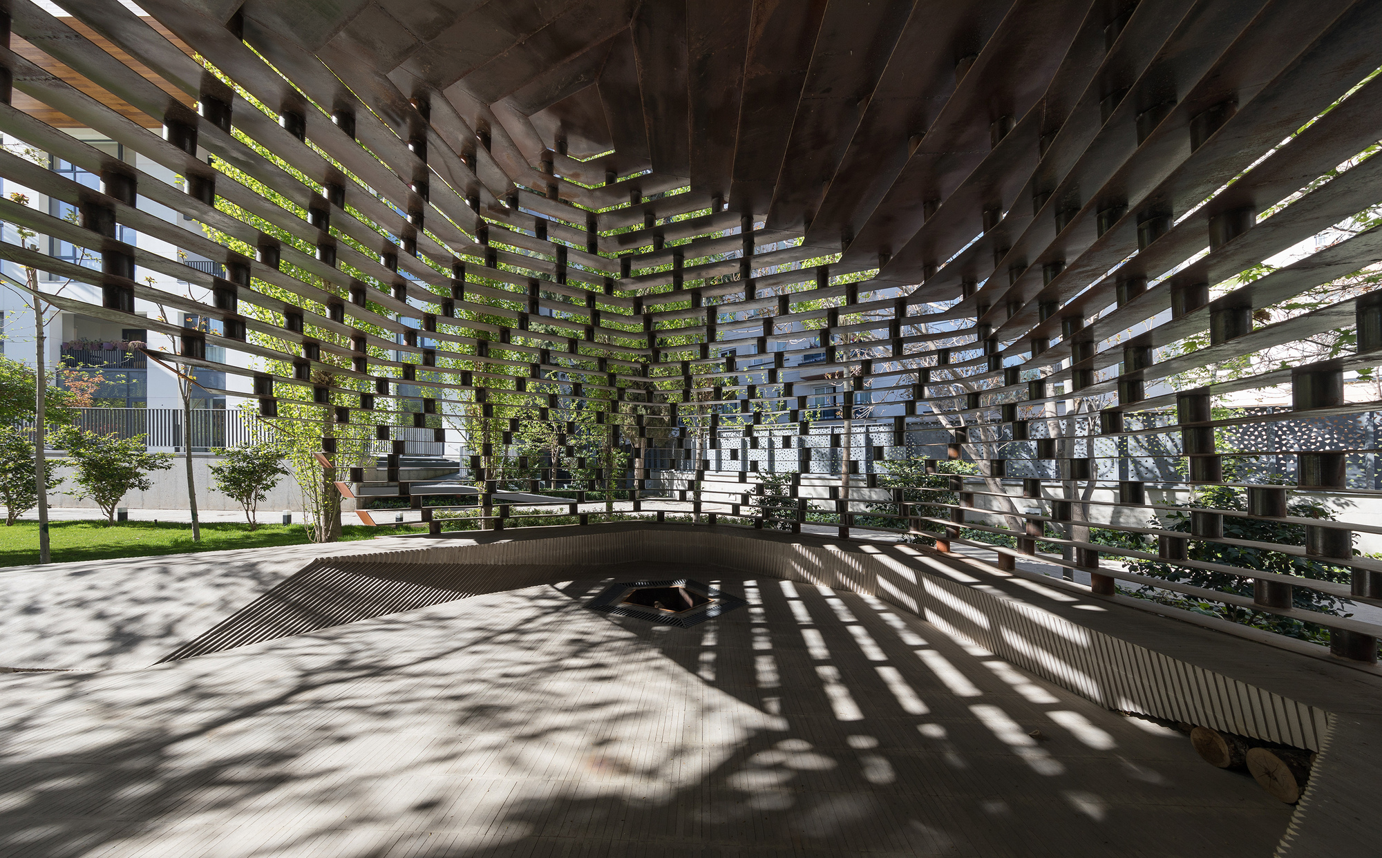Gallery of Columnless Canopy / Olgooco - 20