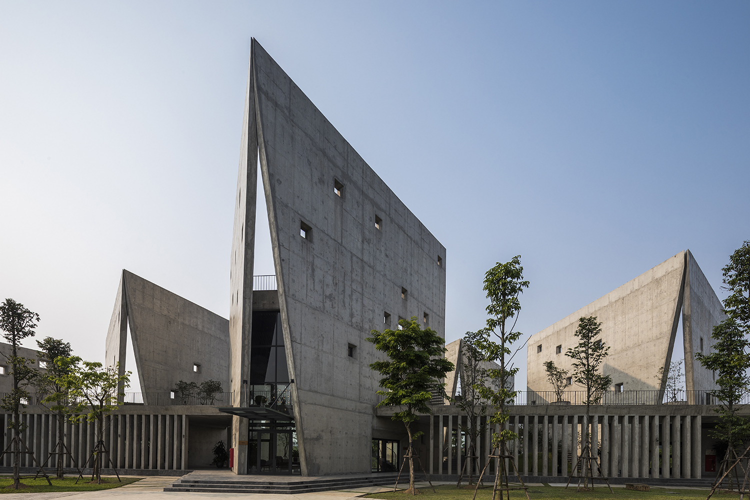 Viettel Offsite Studio / VTN Architects | ArchDaily