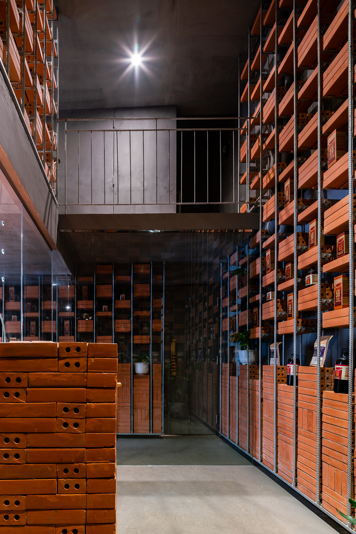 Gallery of Organicare Showroom / Tropical Space - 3