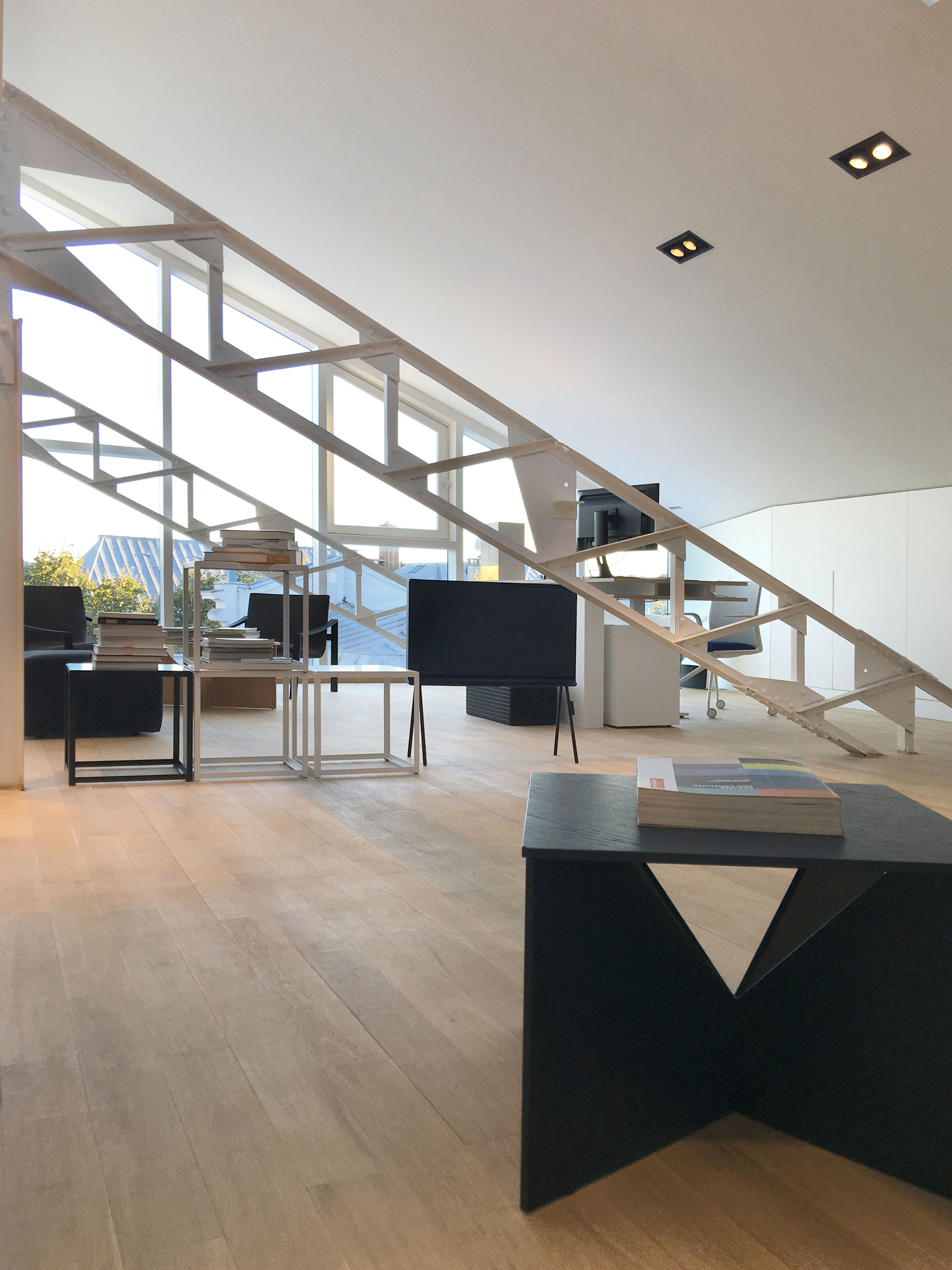 Galeria de Escritório na cobertura / Policrónica - 8