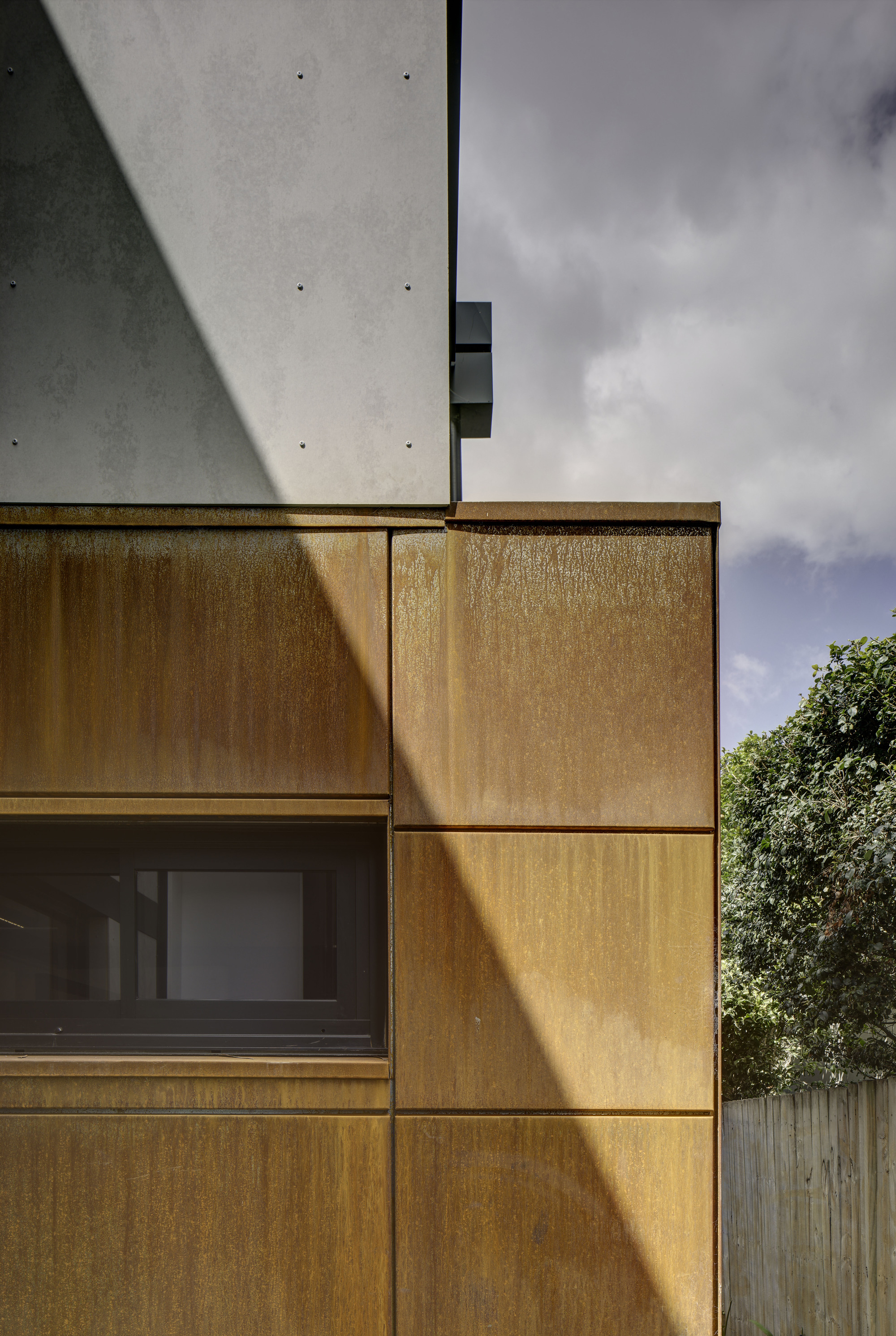 Gallery of Aperture House / Studio P - 14