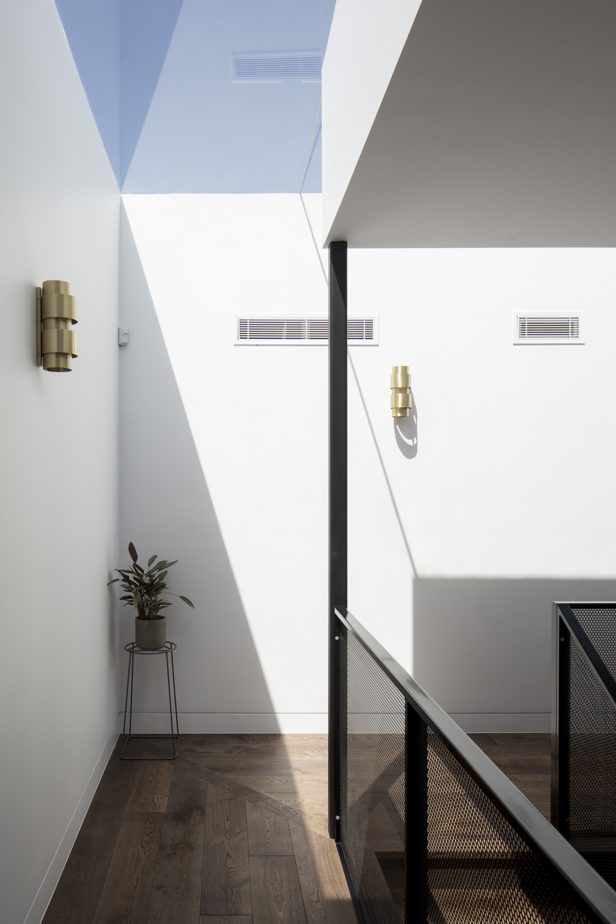 Gallery of Aperture House / Studio P - 18