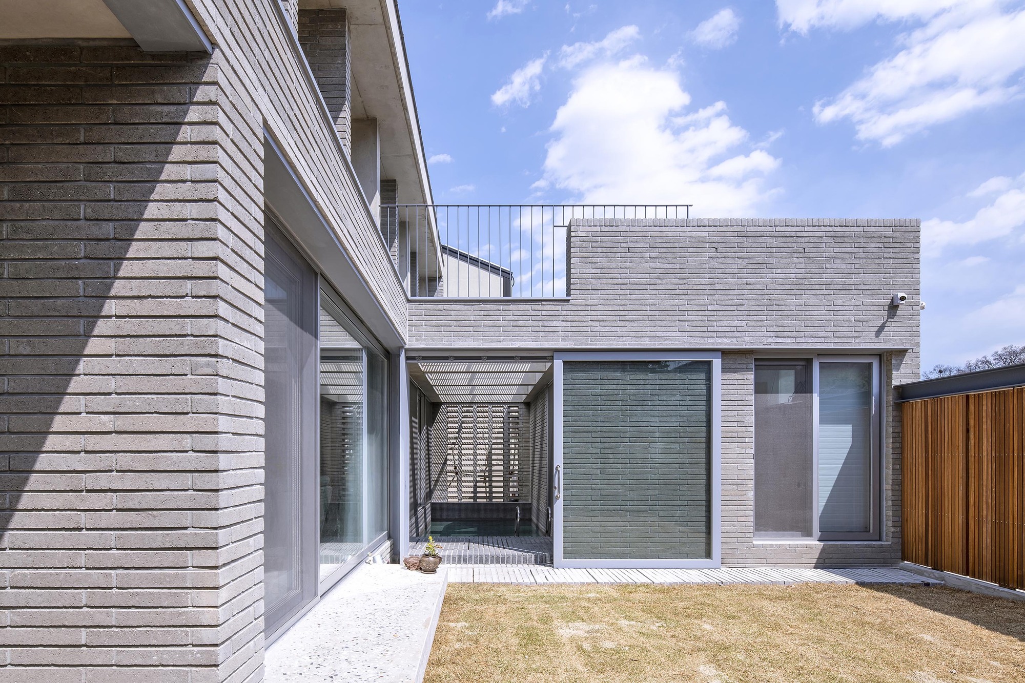 Gallery of Soha House / Wonder Architects + NEEDS Architects - 29