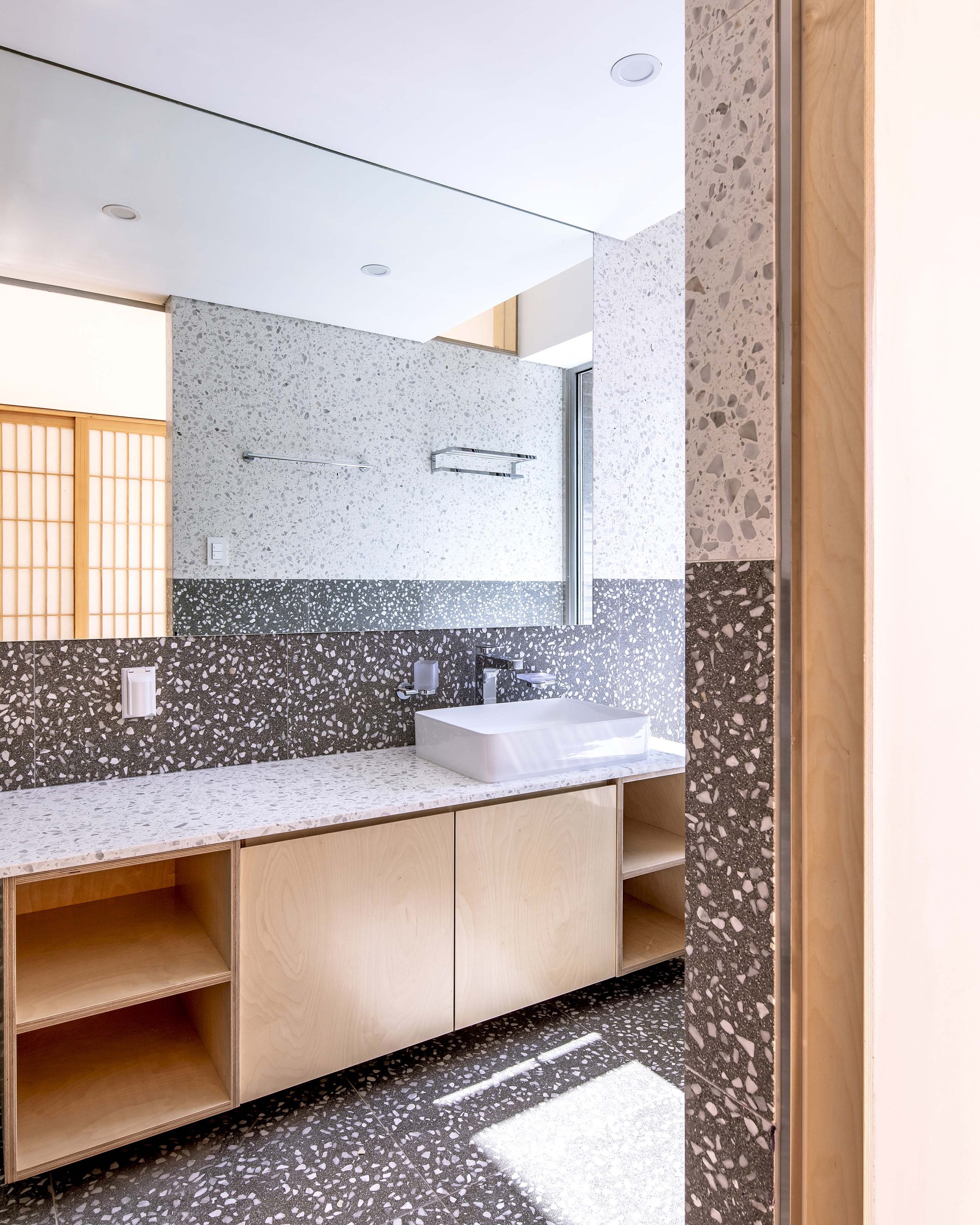 Gallery of Soha House / Wonder Architects + NEEDS Architects - 7