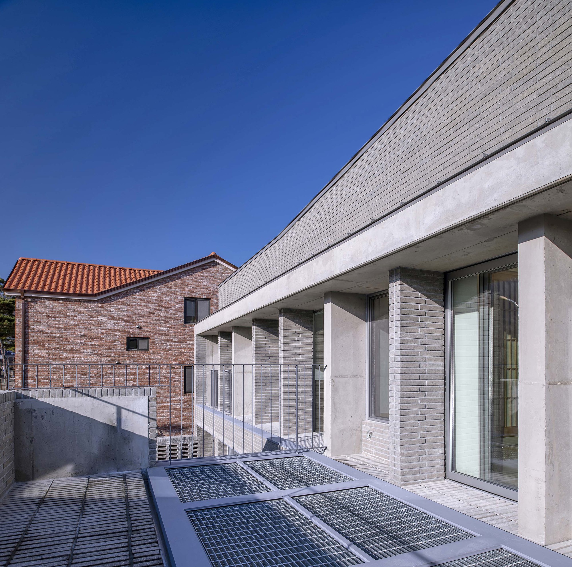 Gallery of Soha House / Wonder Architects + NEEDS Architects - 44