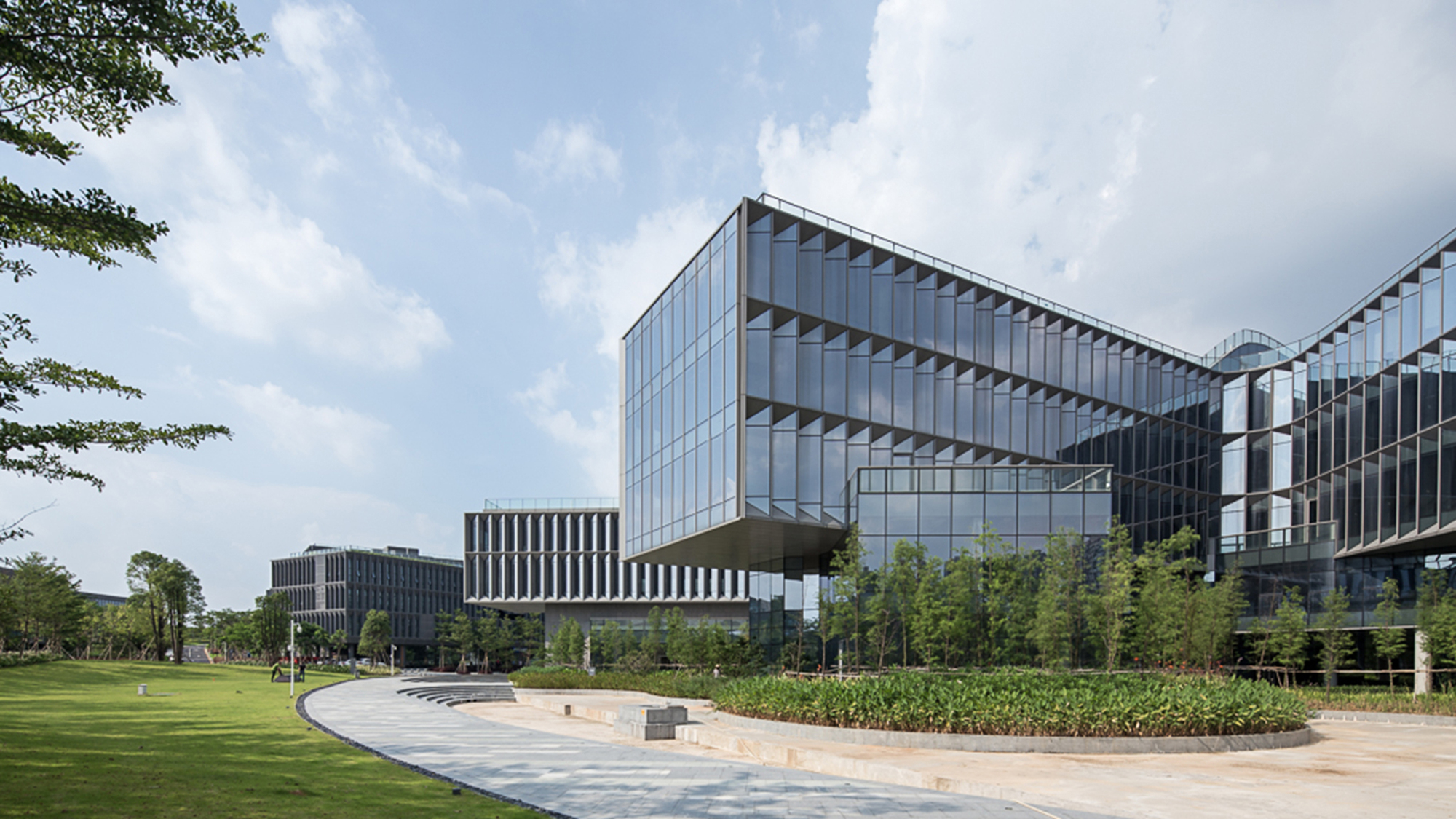 Gallery of CIMC Headquarter Office Building / CCDI Dongxiying Studio - 11