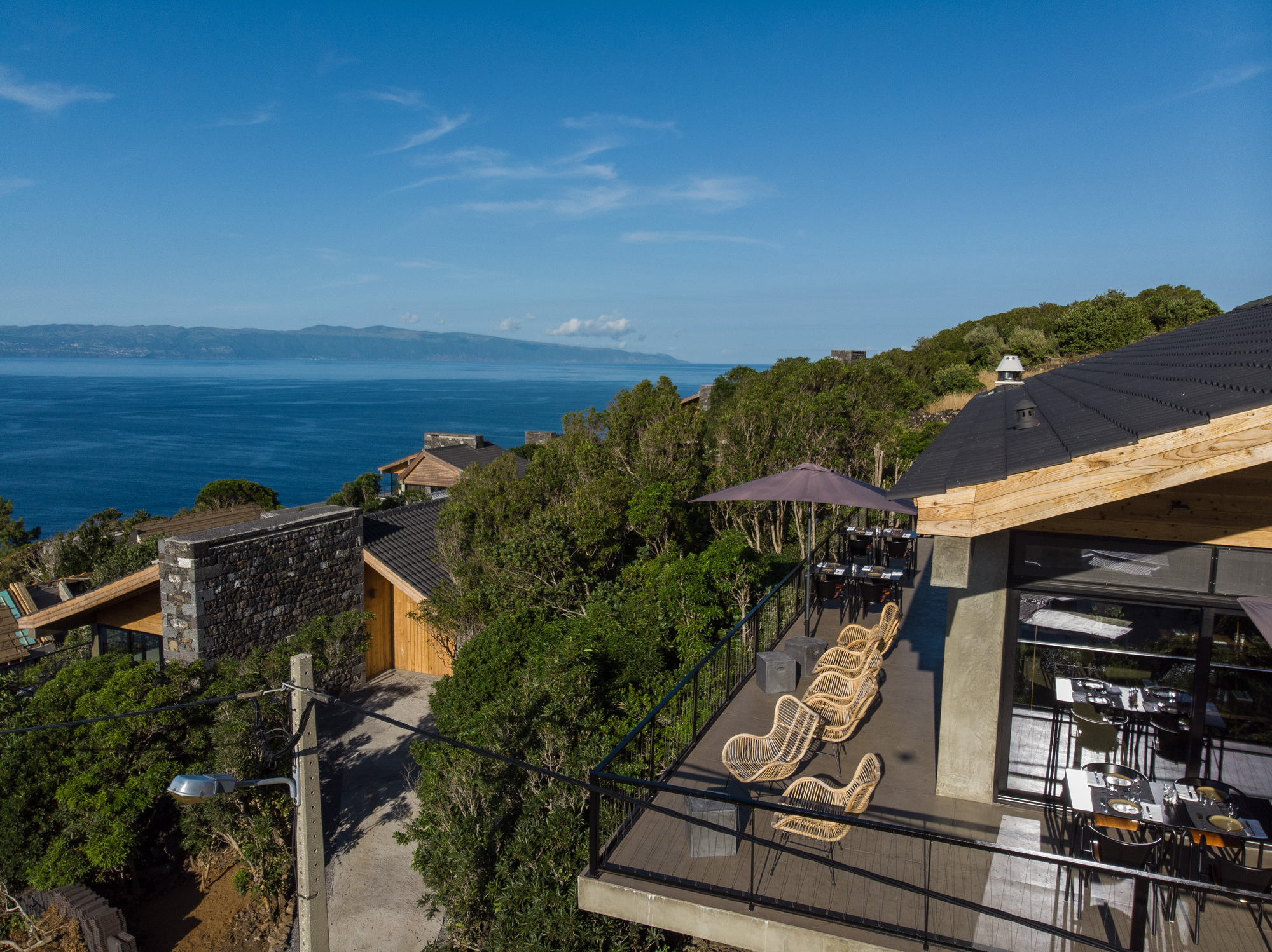 Galeria de Resort Lava Homes / Diogo Mega Architects - 24