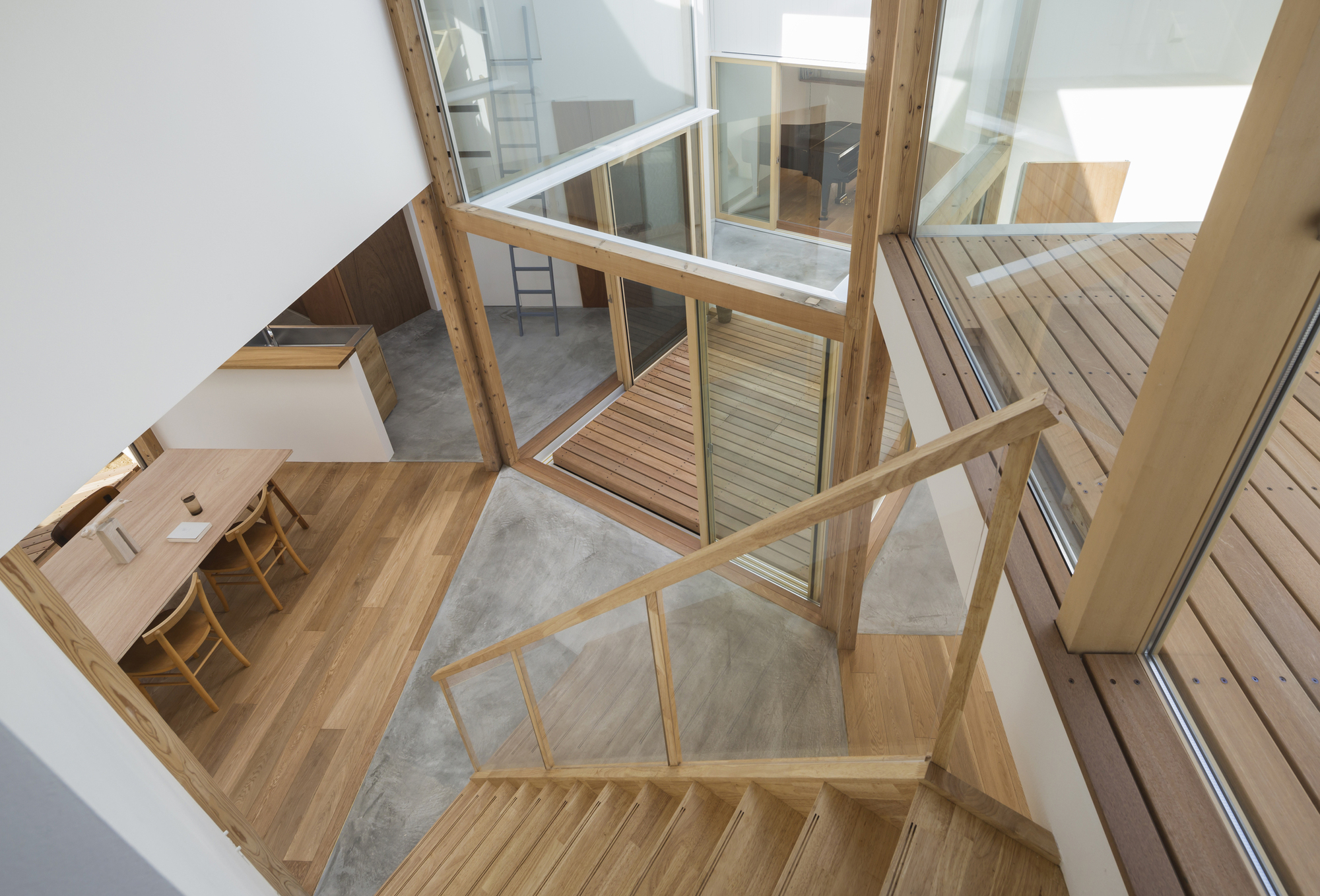Gallery of House in Hokusetsu / Tato Architects - 23