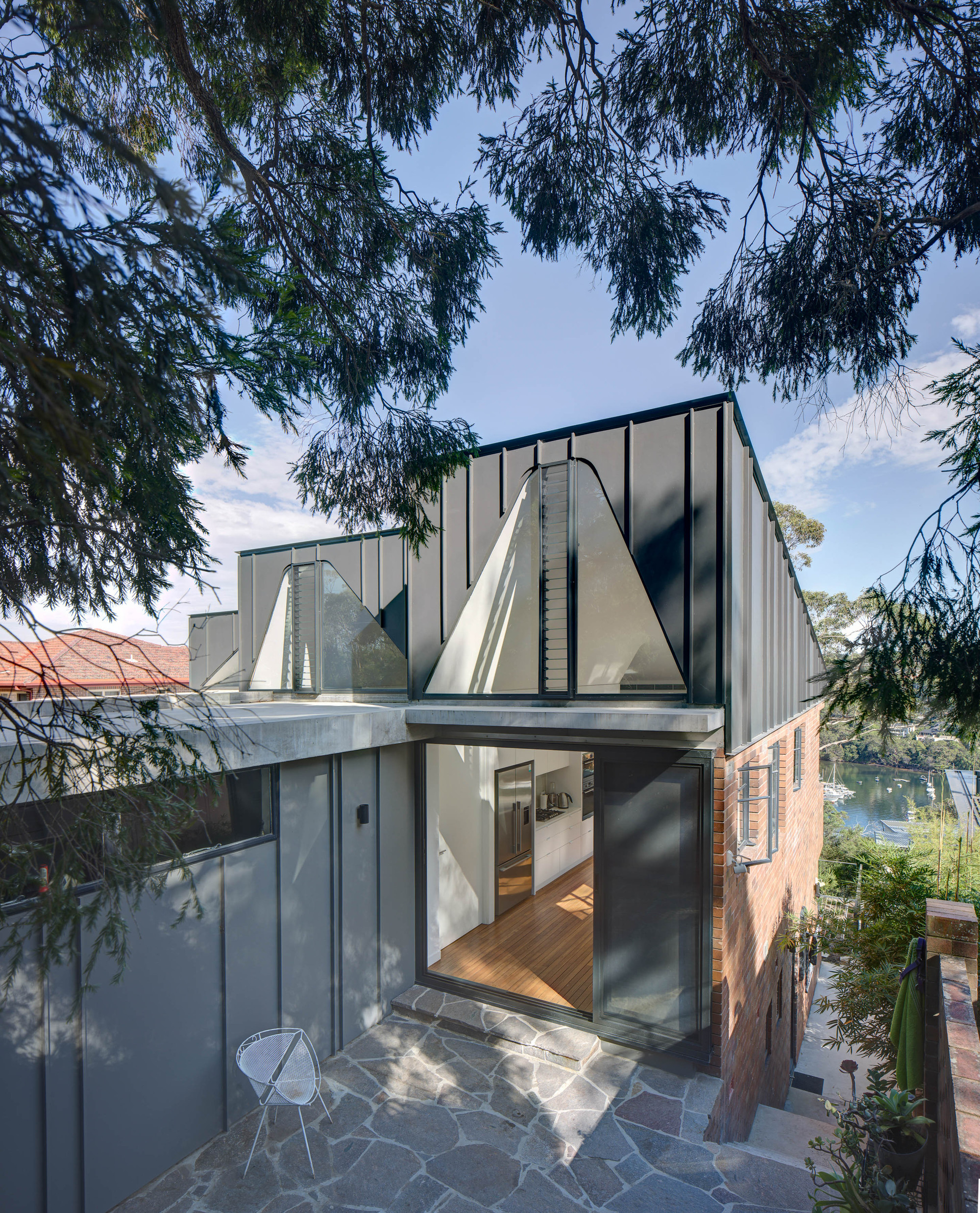 Gallery of Five Gardens House / David Boyle Architect - 17