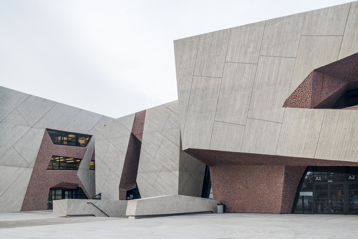 Gallery of 14 Outstanding Concert Halls: A Perfect Match Between ...
