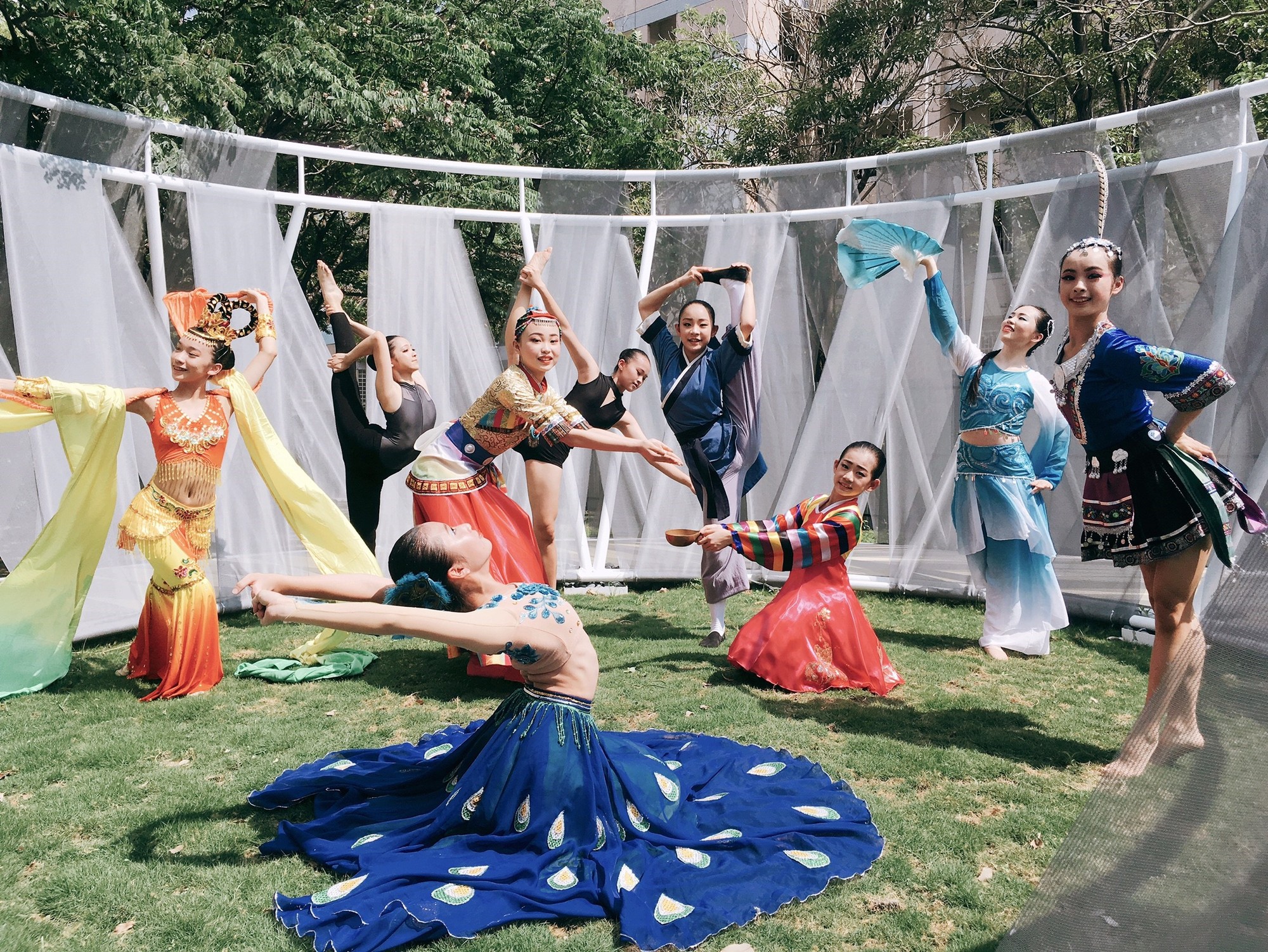 Gallery of Circular Amphitheatre / NONETOTEN DESIGN LAB - 10