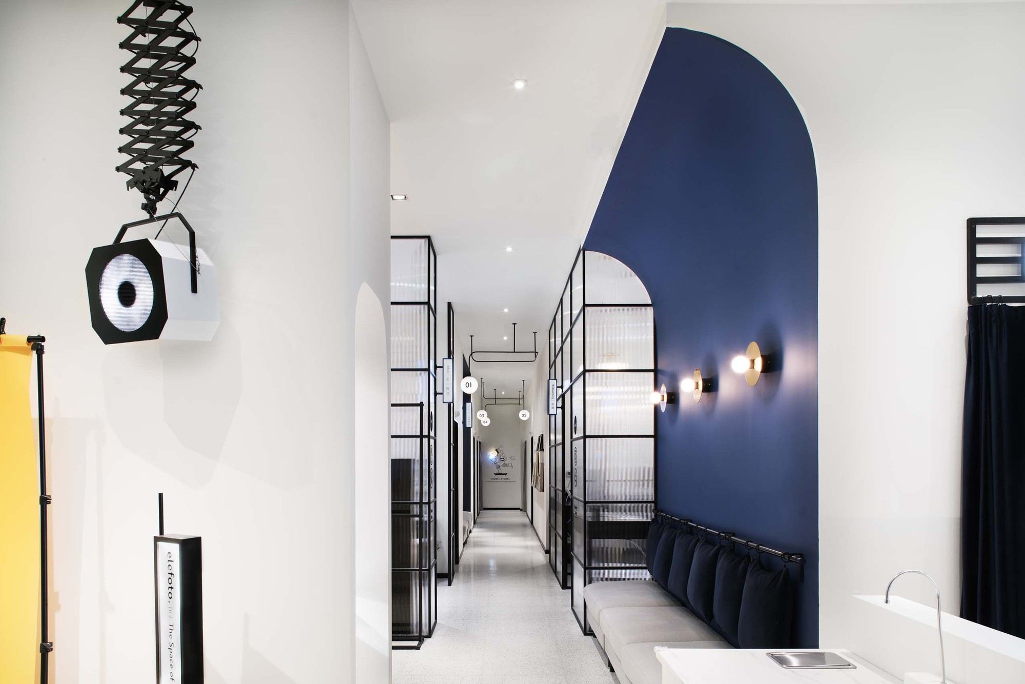 Gallery of Elefoto Space / daylab studio - 4