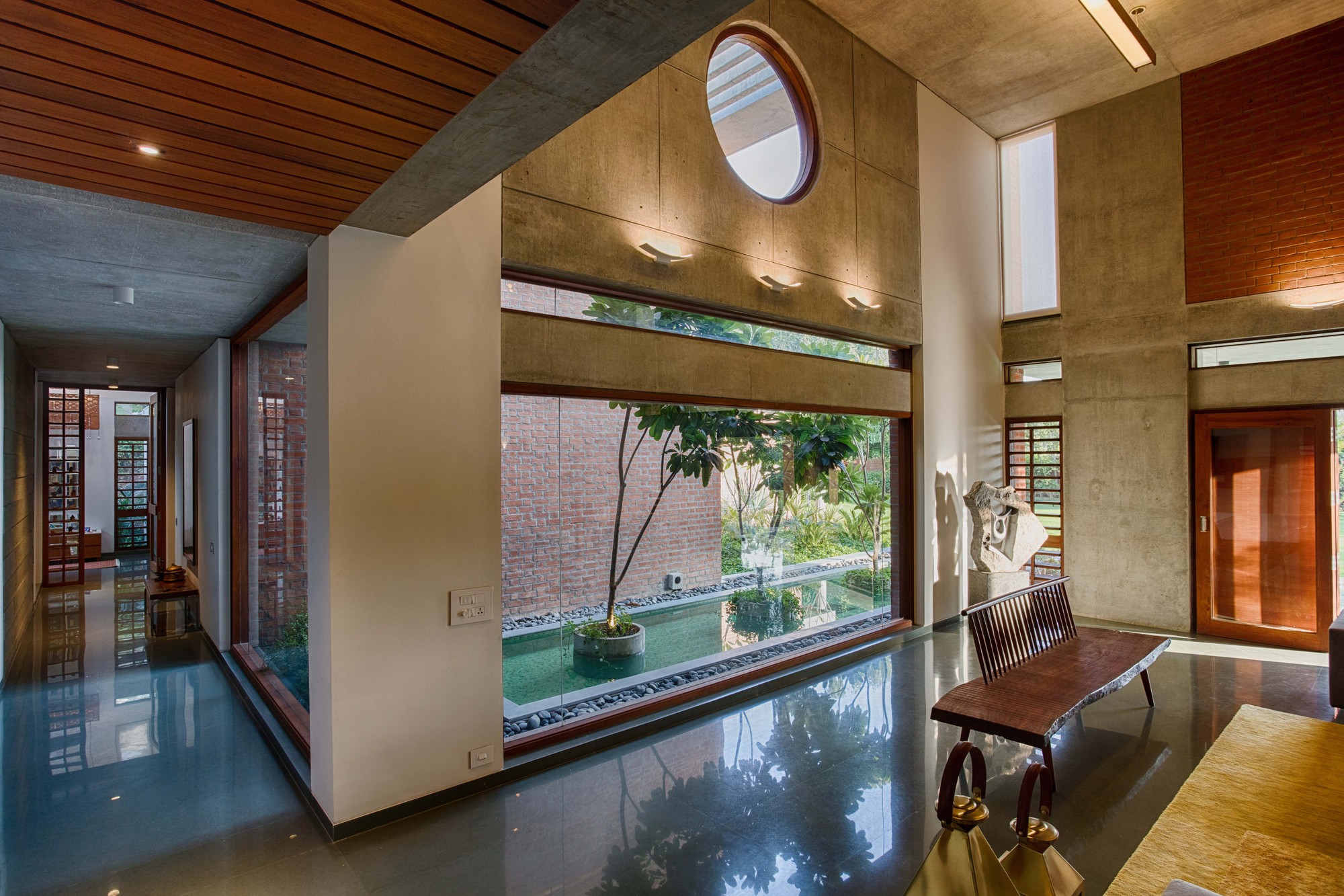 Gallery of Shaila Patel House / Groundwork Architecture - 6