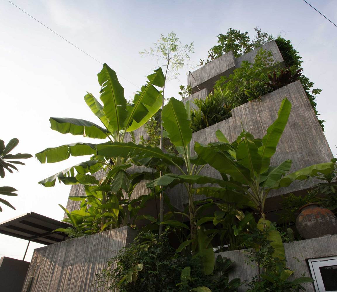 Gallery of Urban Farming: Food Production in Community Parks and ...