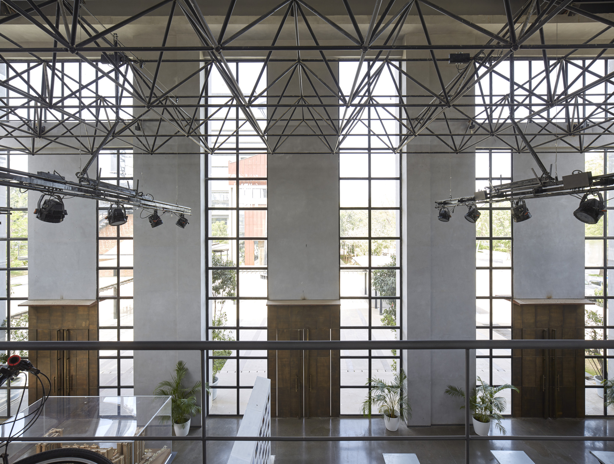 Gallery of Imagine Studio at the Trees / Studio Lotus + GPL Design ...