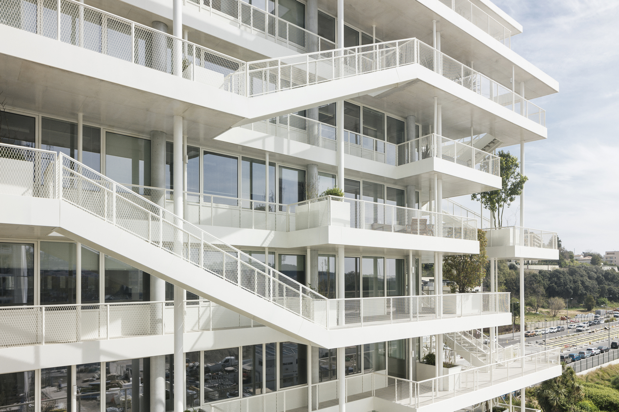 ANIS Office Building / DREAM + Nicolas Laisné | ArchDaily
