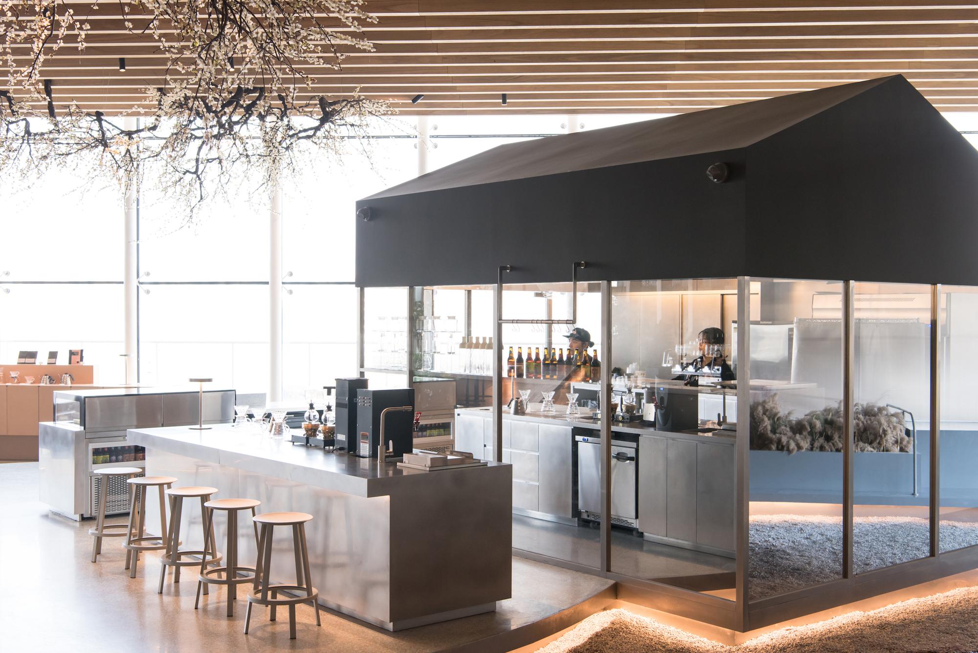 Gallery of Seesaw Coffee / Nota Architects - 13